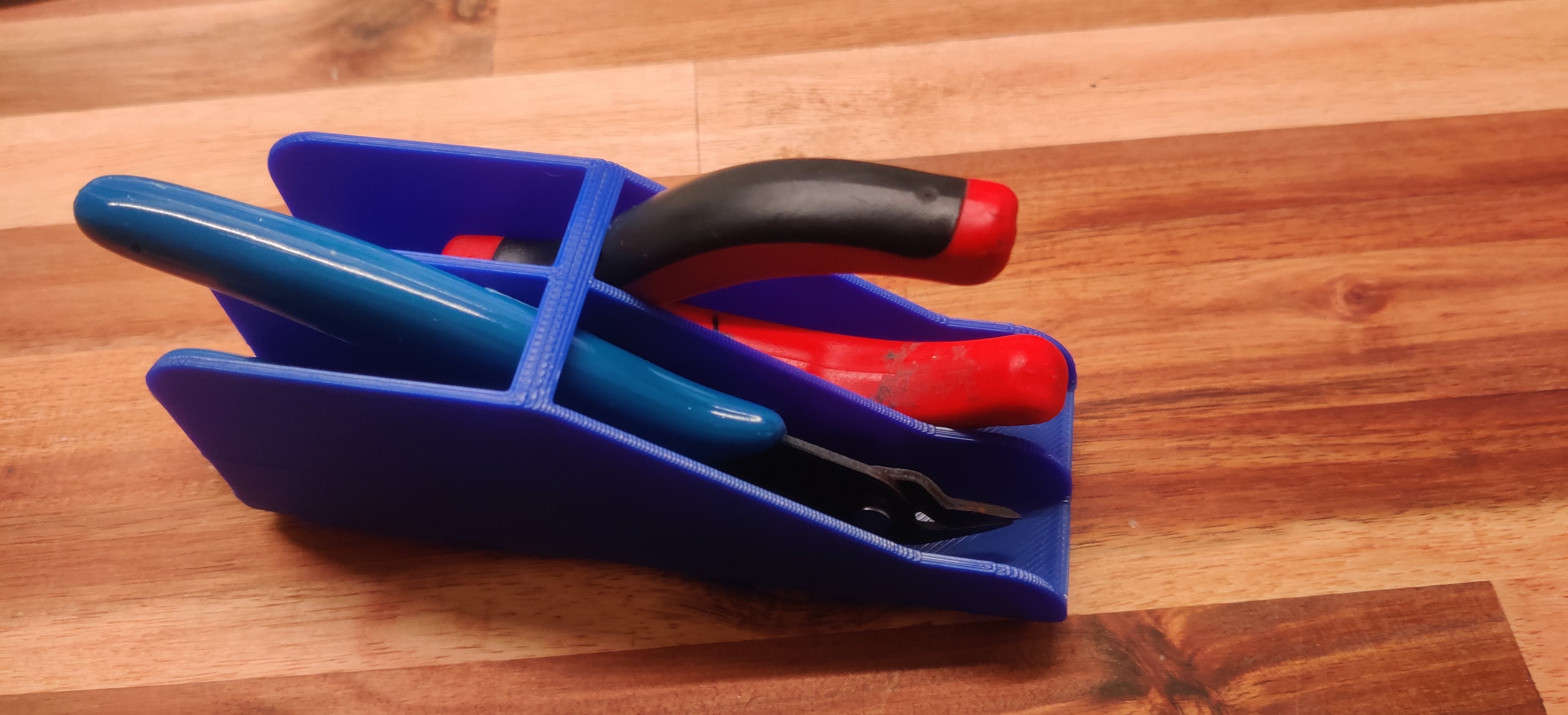 Gridfinity Stripper pliers rack fit for drawers by wizhack | Download free STL model ...