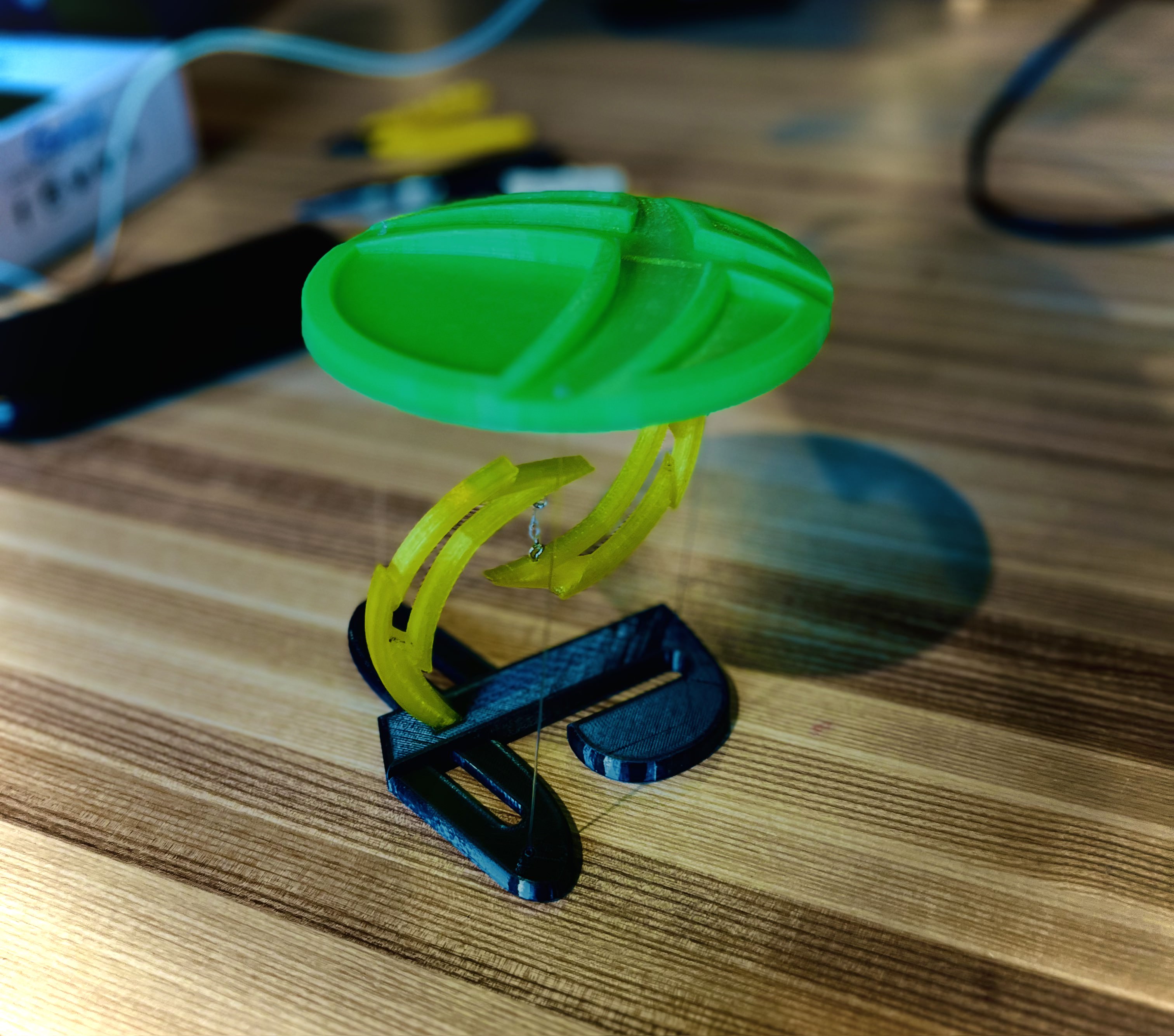 Tensegrity Xbox and PlayStation table by King Soham | Download free STL ...