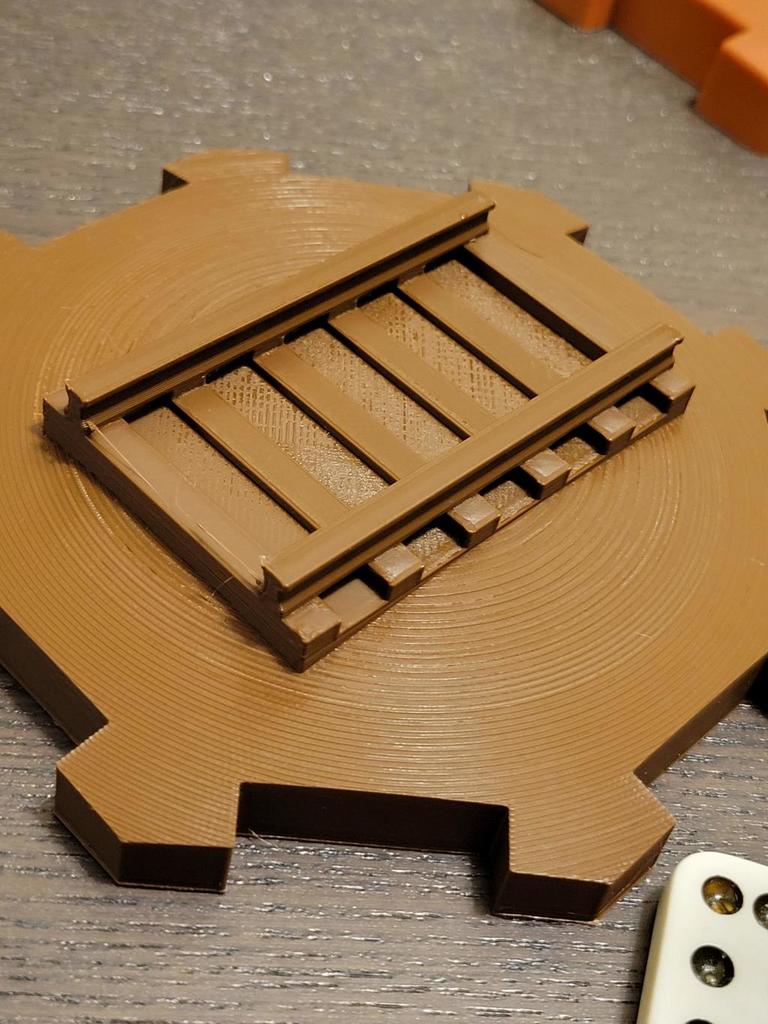 Mexican Train Dominoes Center piece por Crafter64 | Descargar modelo ...