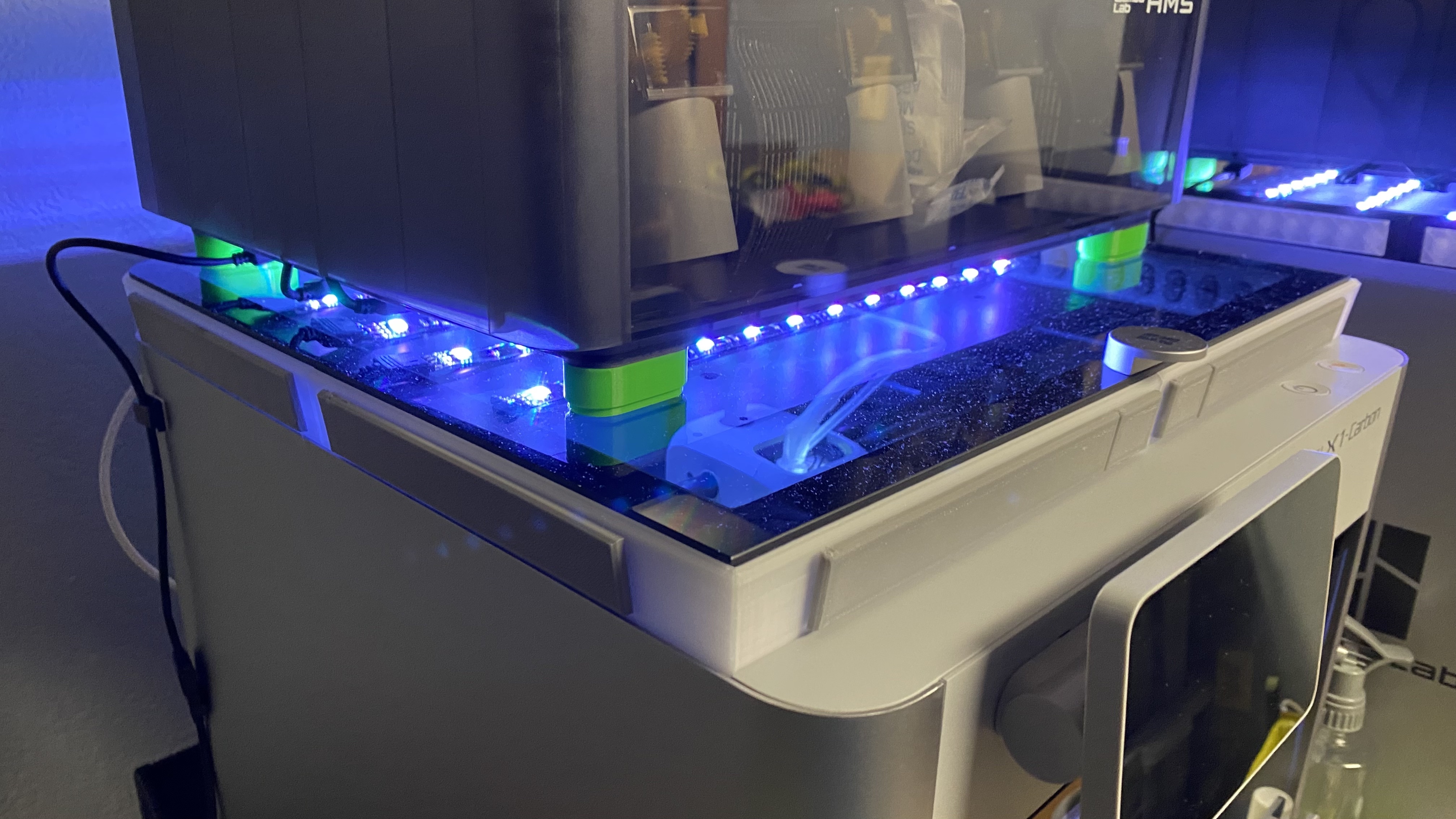 Bambu Lab X1-C P1P Vented Lid Riser by RockChewer | Download free STL ...