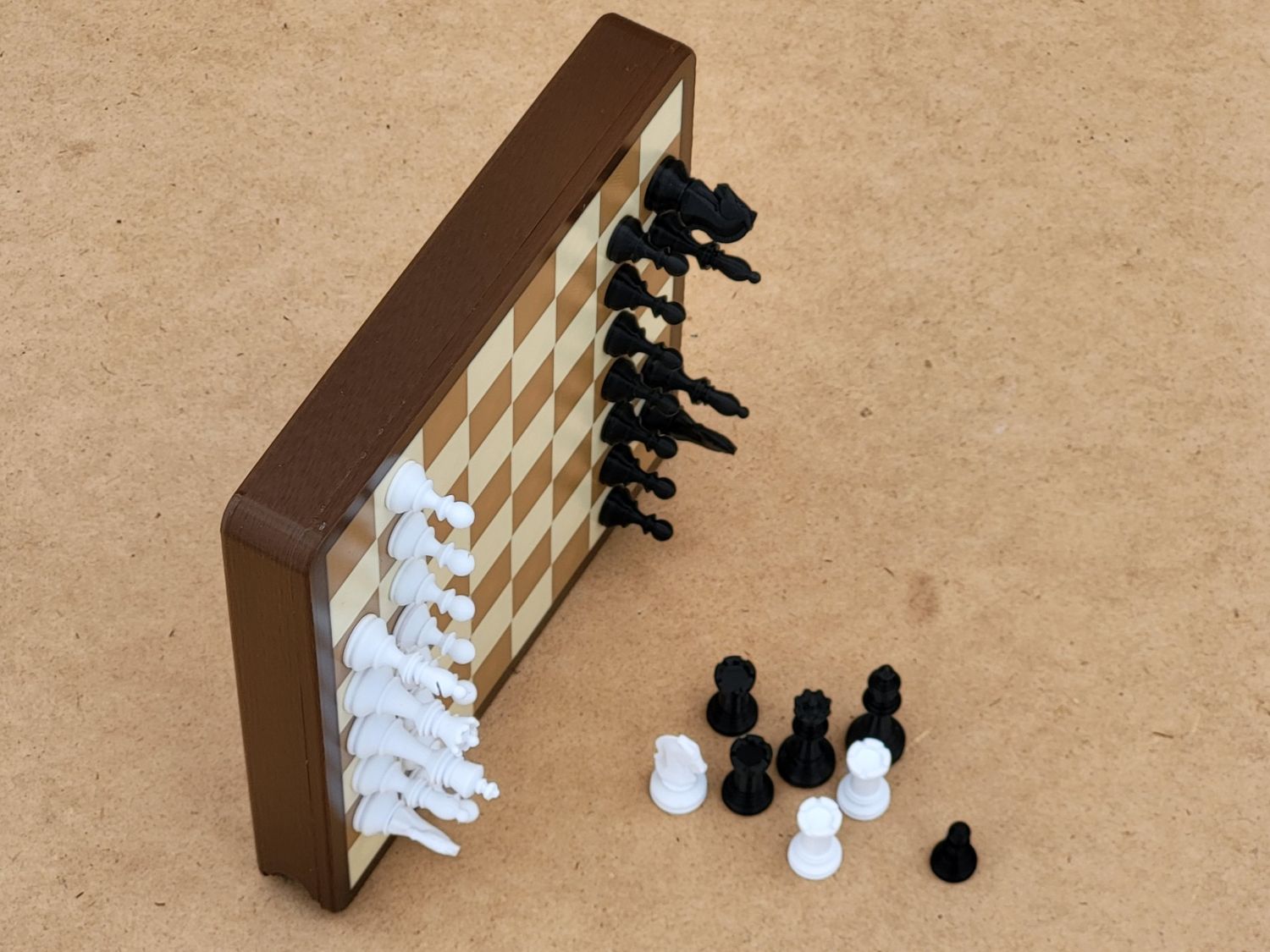 Chess - Portable Magnetic Travel Set par Beaver | Téléchargez ...