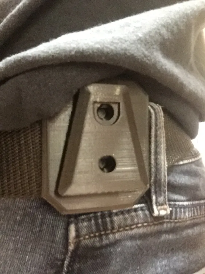 ToughBuilt Molle Clip Hub by Paglia Industries | Download free STL ...