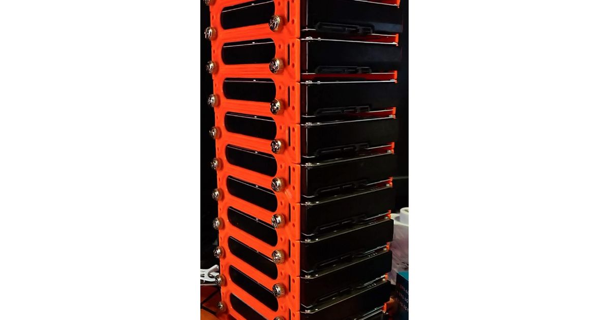 Stackable Hard Disk Holder, Long Version by La Cave Au Chat | Download ...