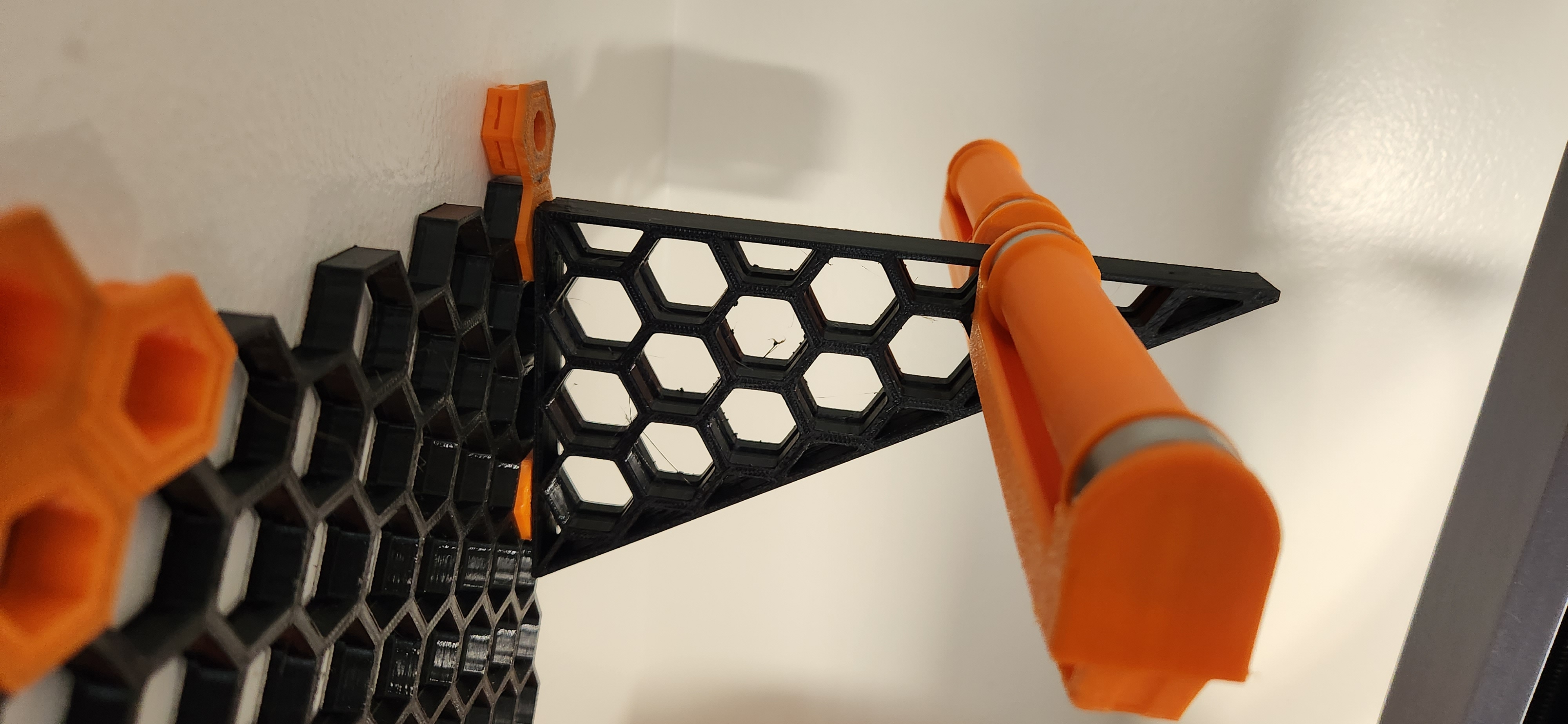 Optimized Honeycomb Filament Shelf by brandido2002 | Download free STL ...