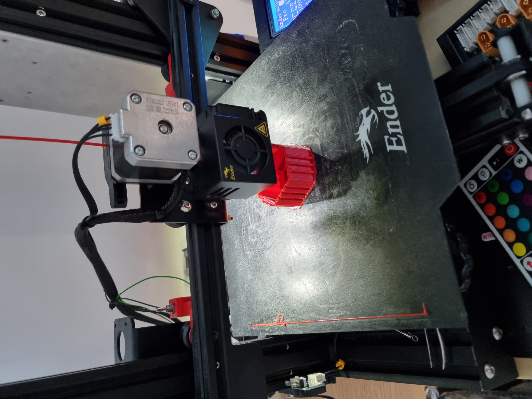 Led support for Creality Ender 3 pro by Nathan Boeyen | Download free ...
