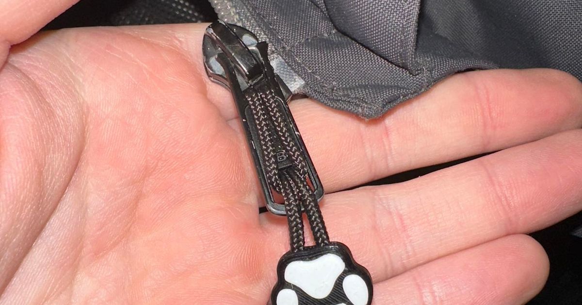 Dog paw zipper/keychain by Thomak7 | Download free STL model ...