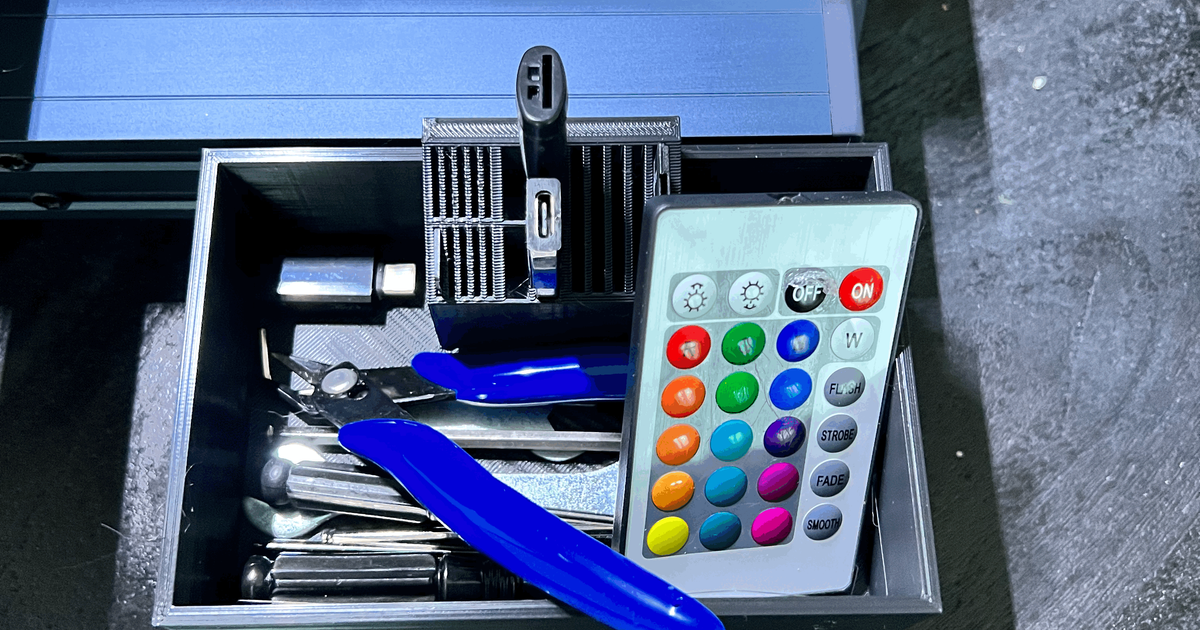 SD card + USB holder Tray by DaughterDaddy | Download free STL model ...