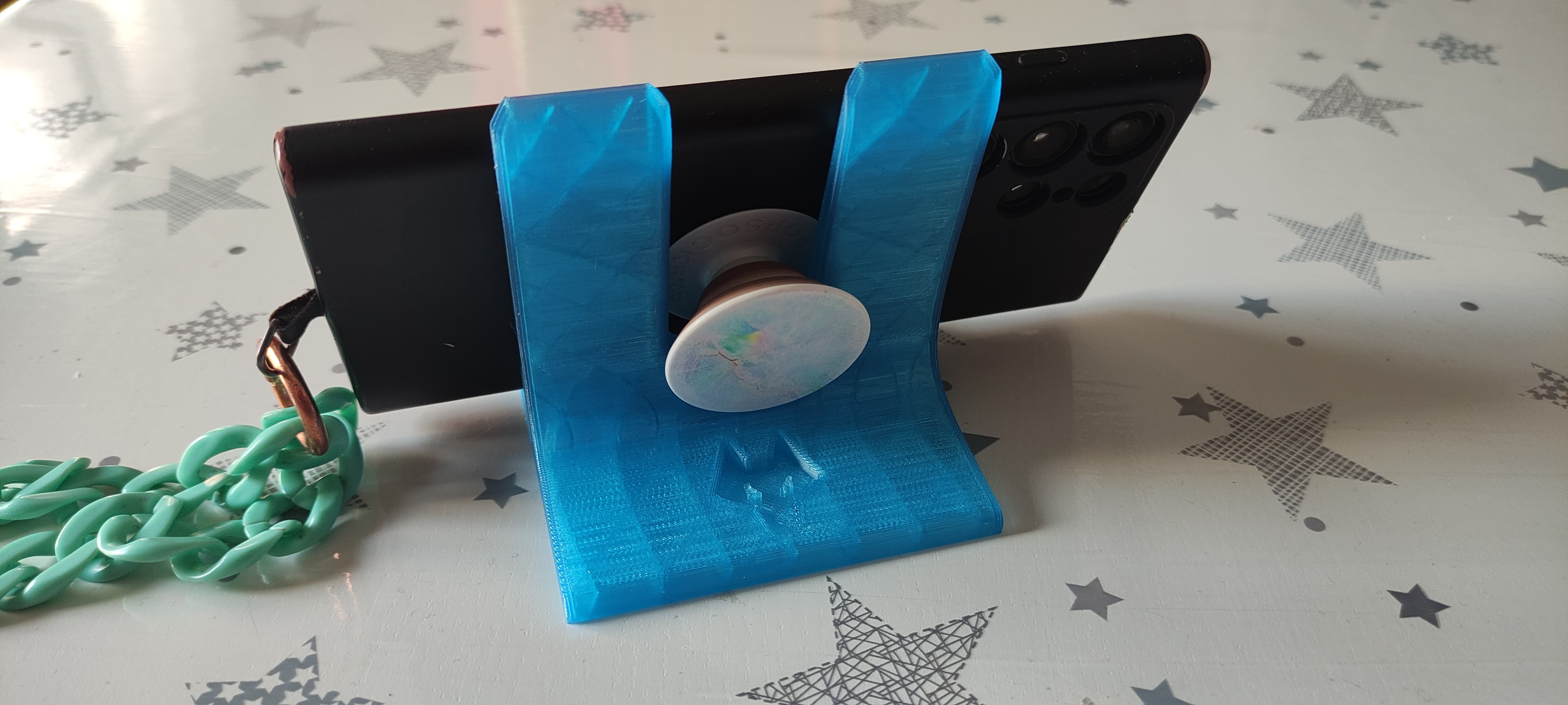 Smartphone Stand by Armored wolf | Download free STL model | Printables.com
