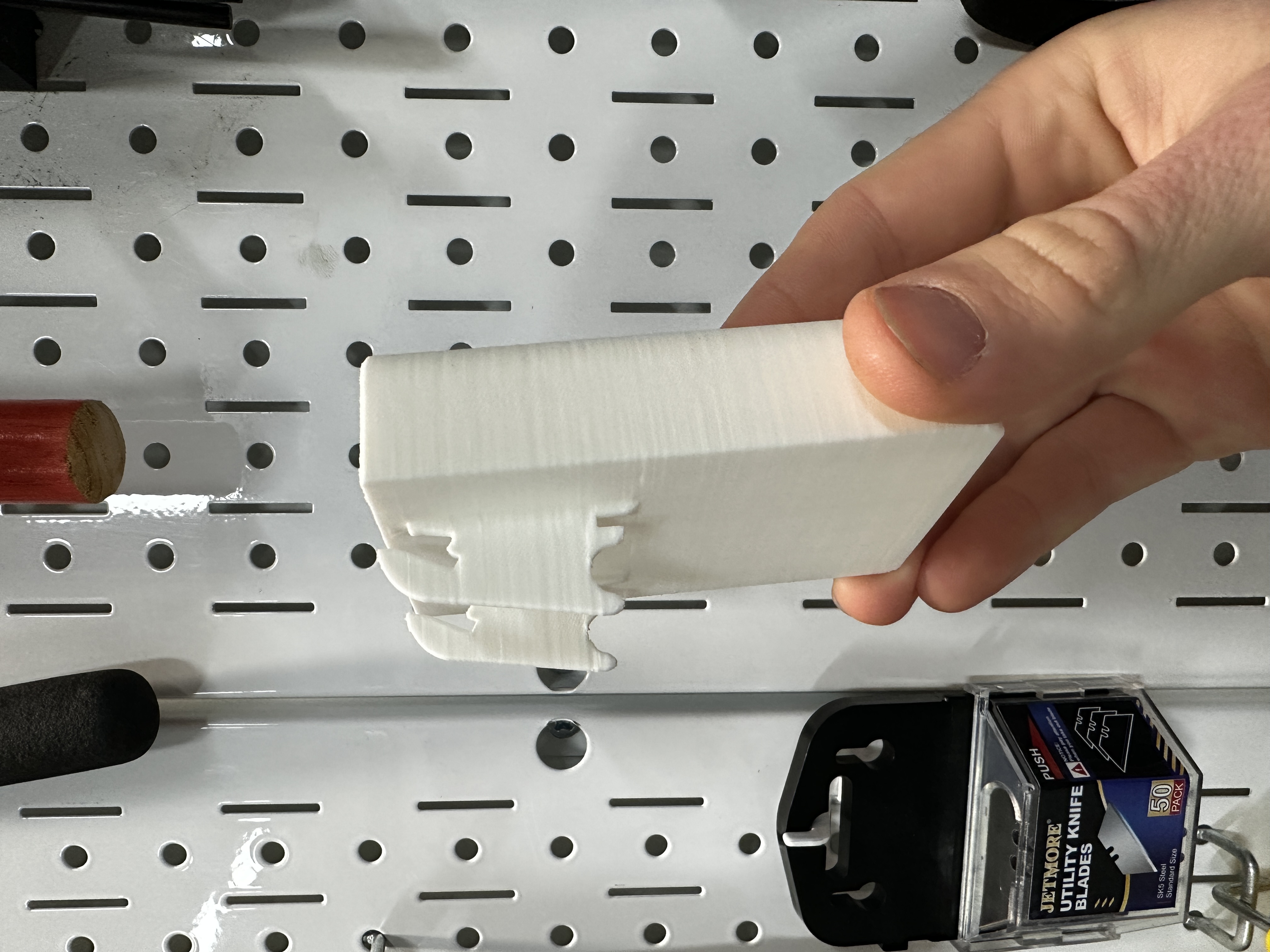 Wall Control pegboard cups (2 sizes) by maxelman | Download free STL ...