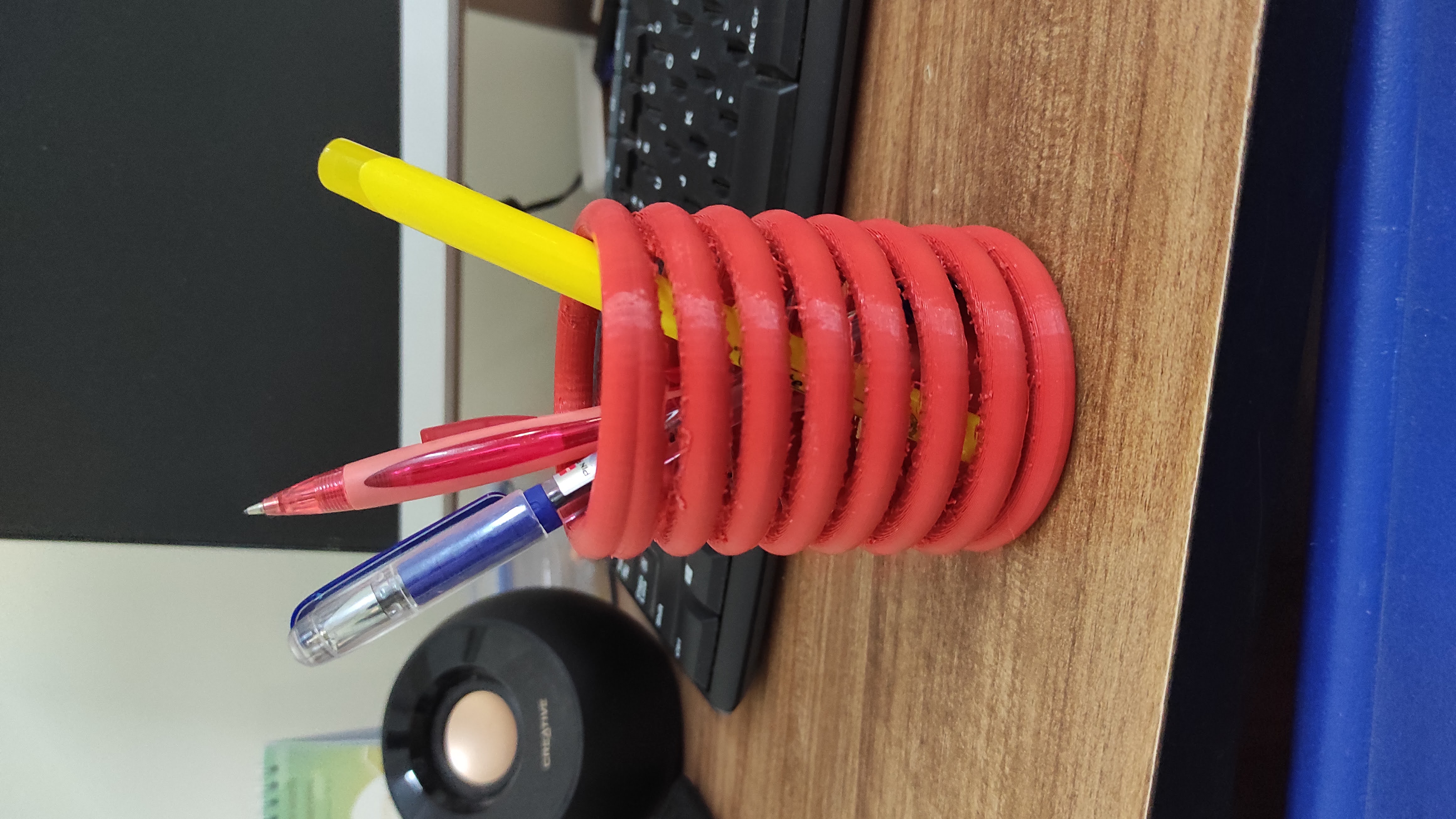 Spiral pen holder by CJ | Download free STL model | Printables.com