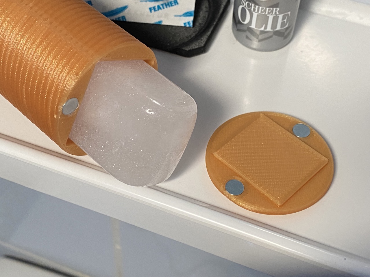 De Vergulde Hand Aluin (Alum) block storage case. by Miso89 | Download ...