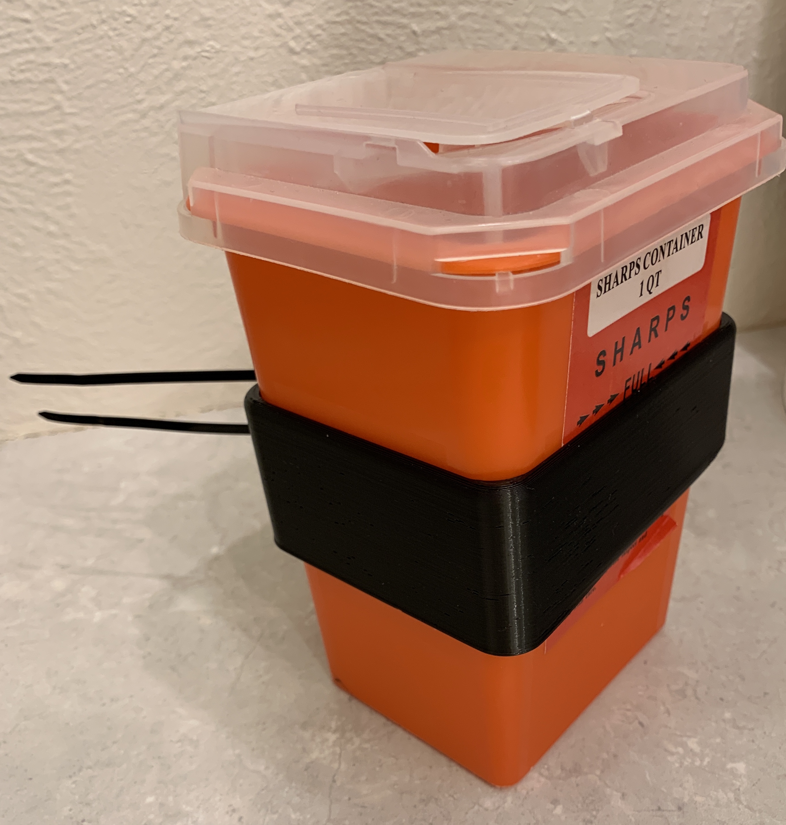 Metro Shelving Clip-on Sharps Holder by ericjray | Download free STL ...