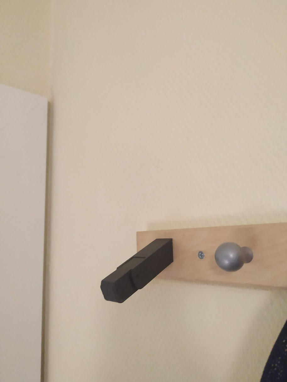 Physics defying Coathanger by Potterke | Download free STL model ...