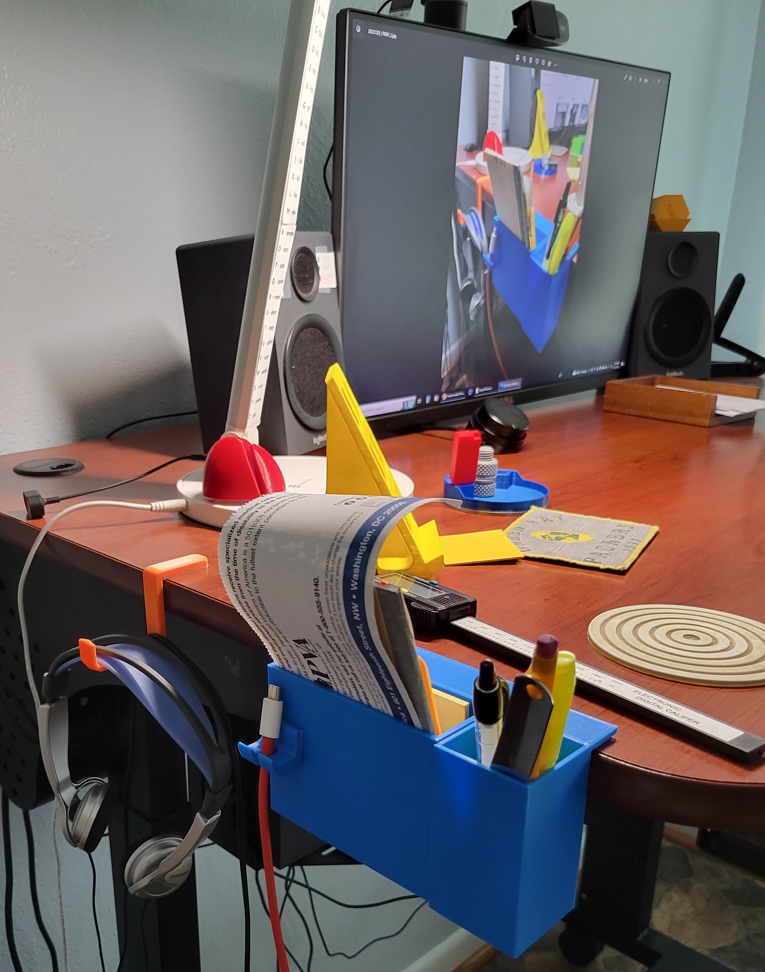 Desk Caddy & Pencil Holder by theSecond55 | Download free STL model ...