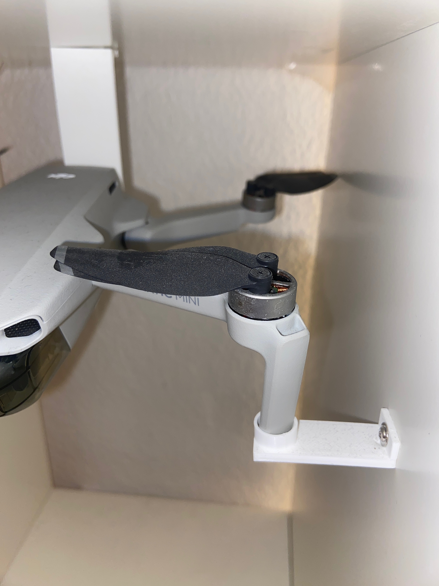 Floating DJI Mini stand by laura.gautschi | Download free STL model ...