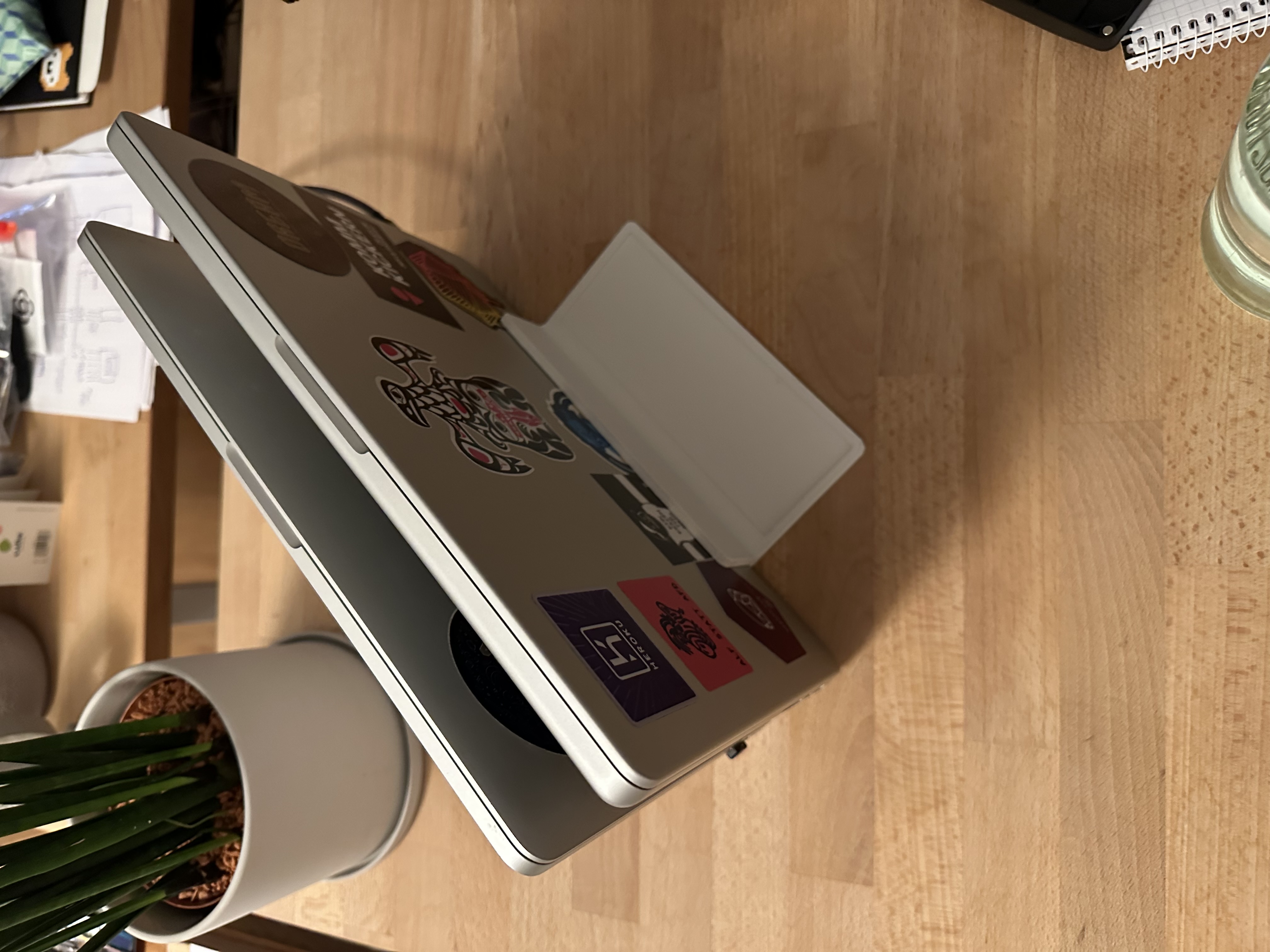 Dual M1 MacBook Pro (14") Stand including Tray by beanieboi | Download ...
