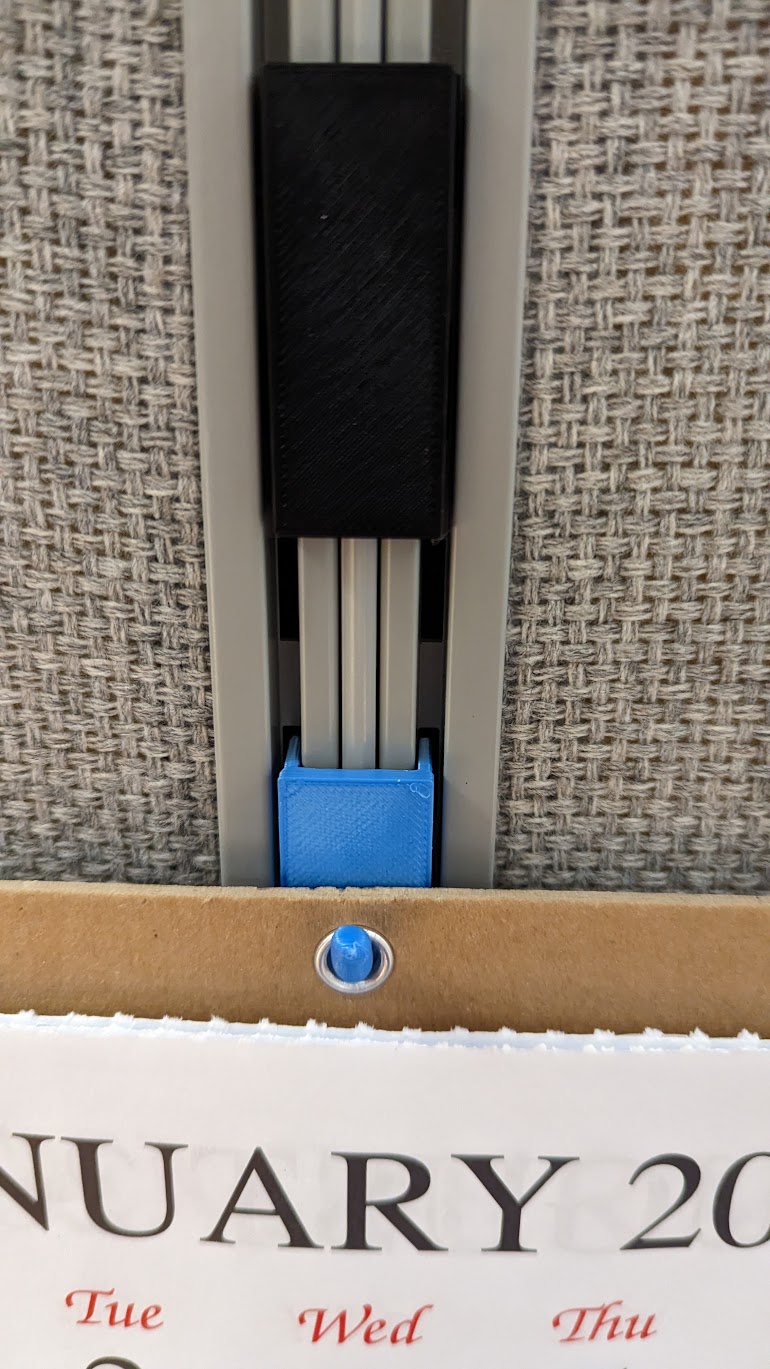 Calendar board hook for Hayworth cubicles by closer | Download free STL ...