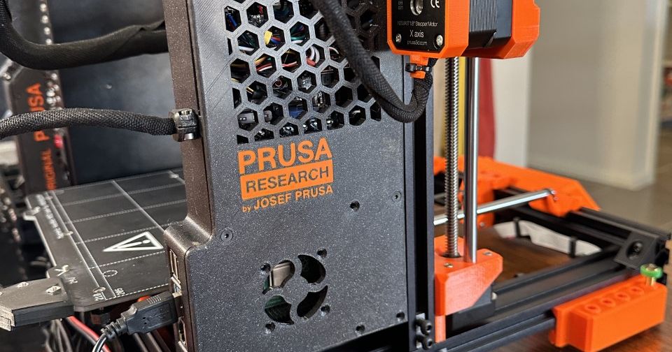 Prusa Bear Big Einsy Enclosure/Case by awestom | Download free STL ...