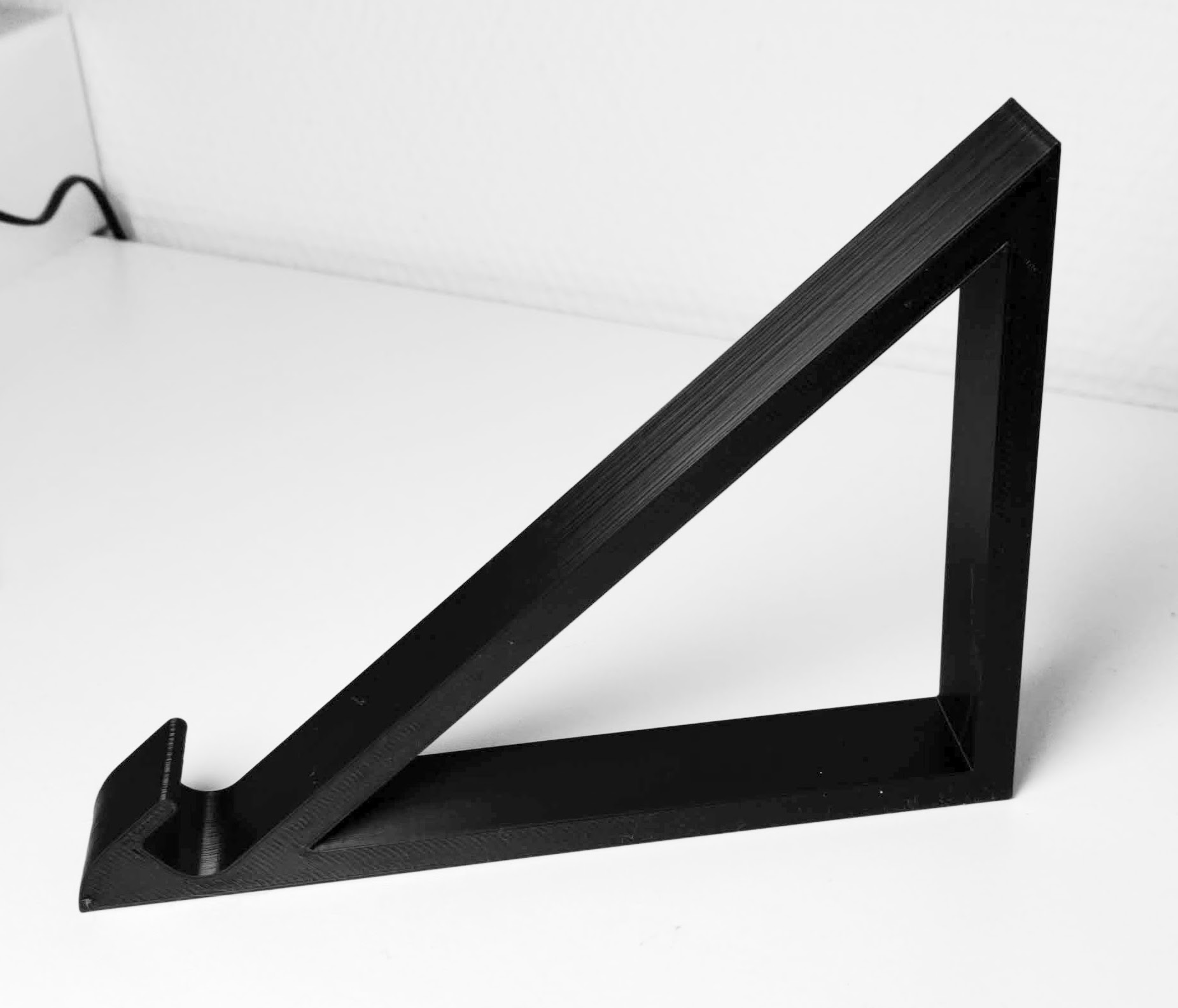 Simple laptop stand MacBook Pro m 16-inch M1 by Matti | Download free ...