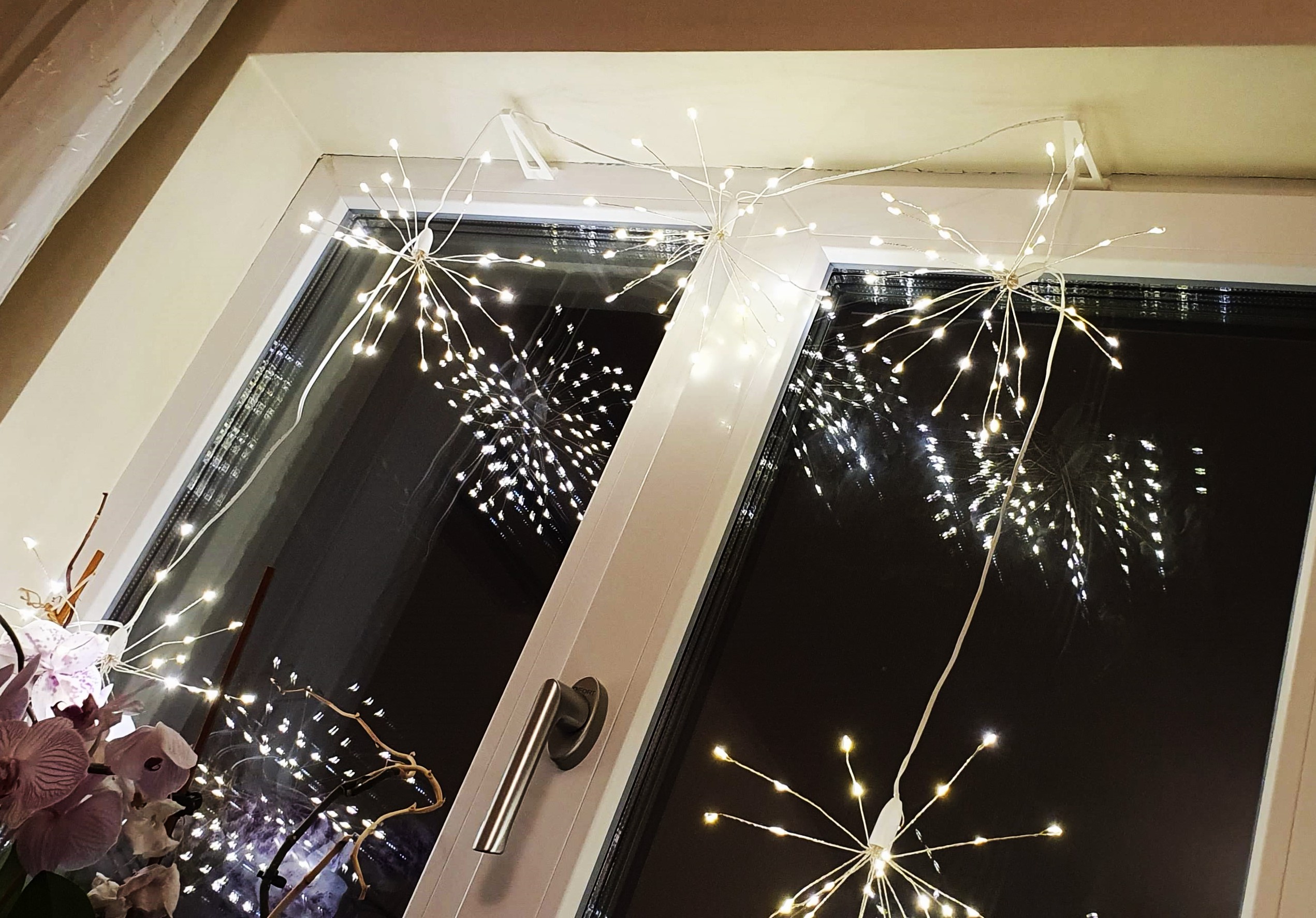Window clamp for Christmas lights by marius_ciolacu | Download free STL ...
