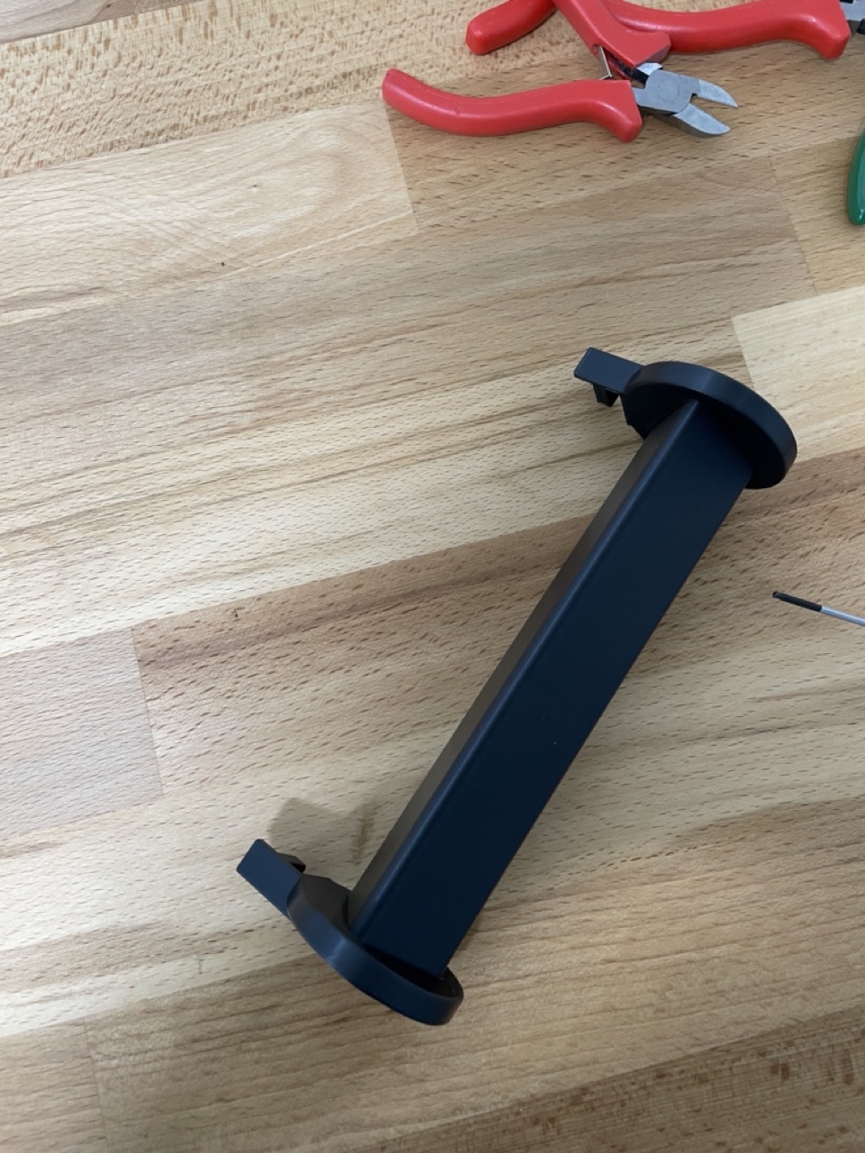 Pliers mount for IKEA Skådis by leihog | Download free STL model ...