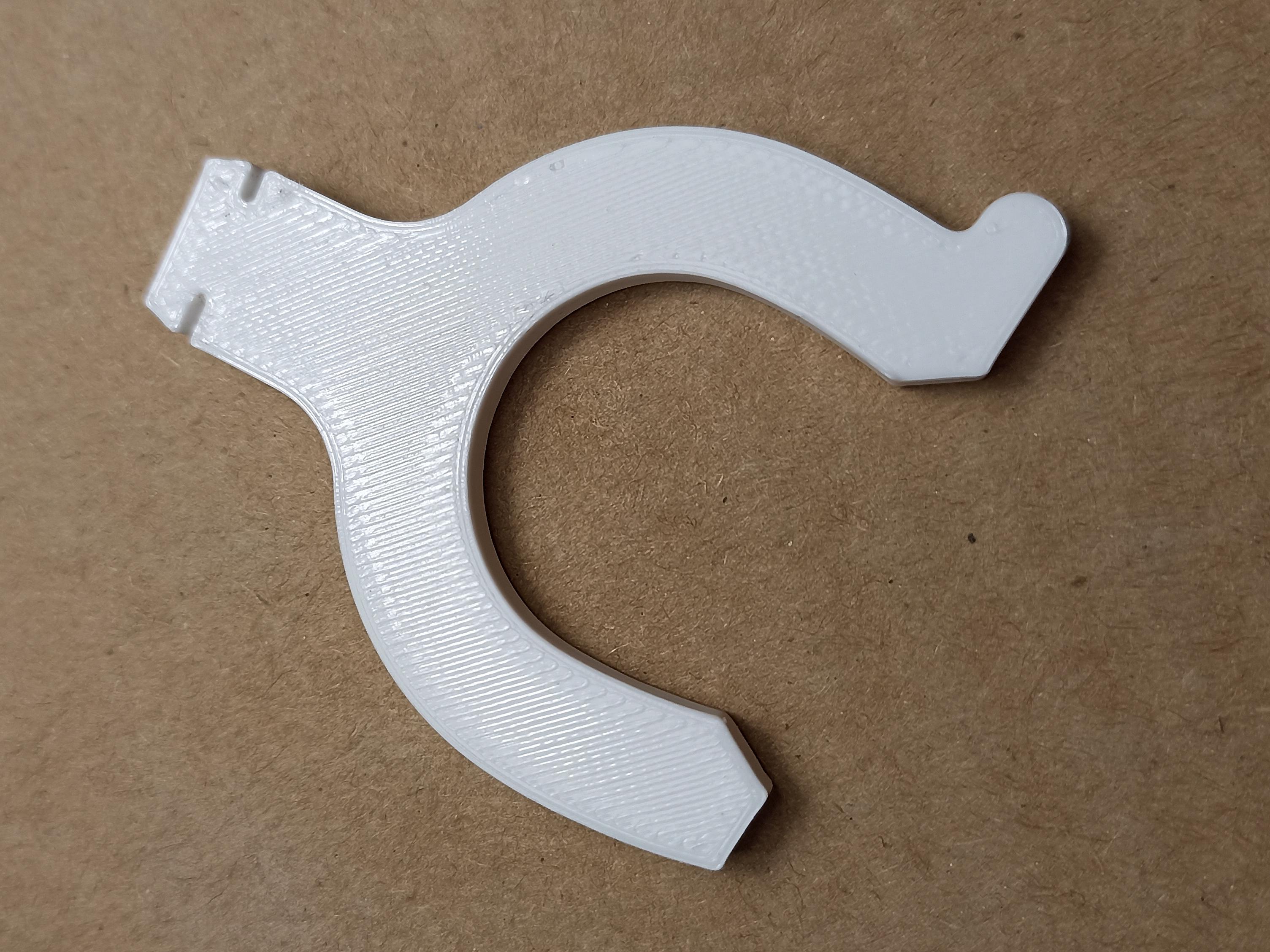 Radiator side-cover clip (příchytka bočního krytu radiátoru) by Pavel ...