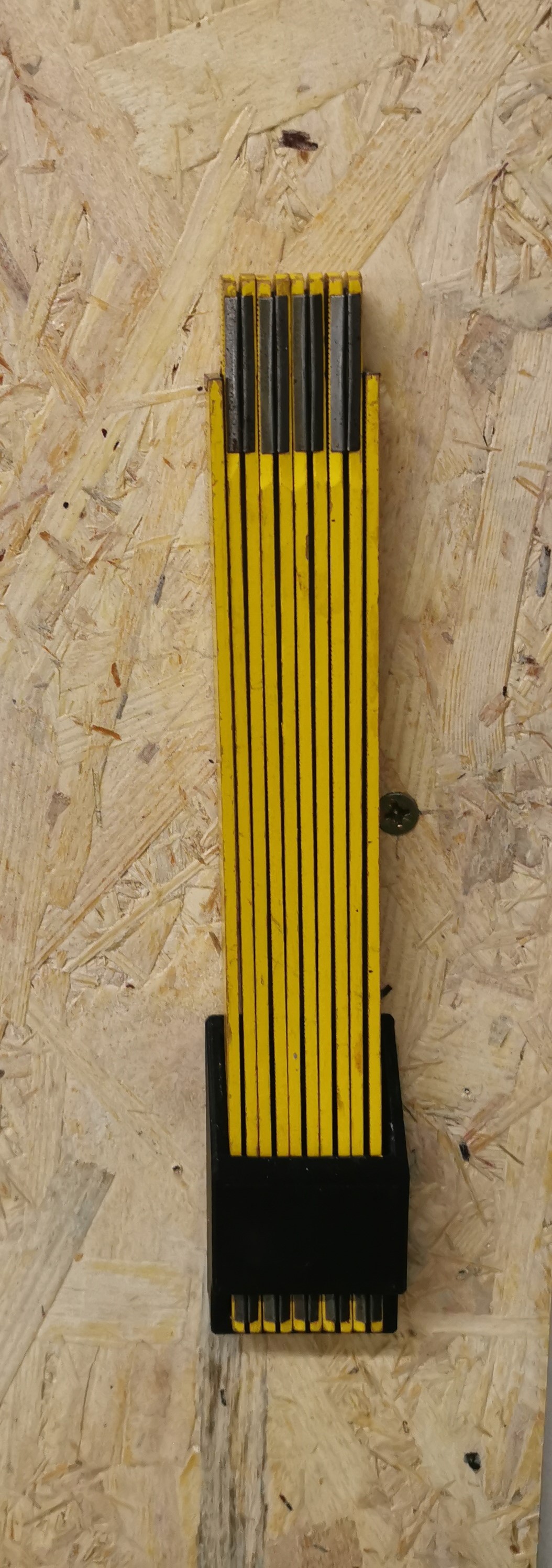 Folding Ruler Holder (parametric) by suit | Download free STL model ...