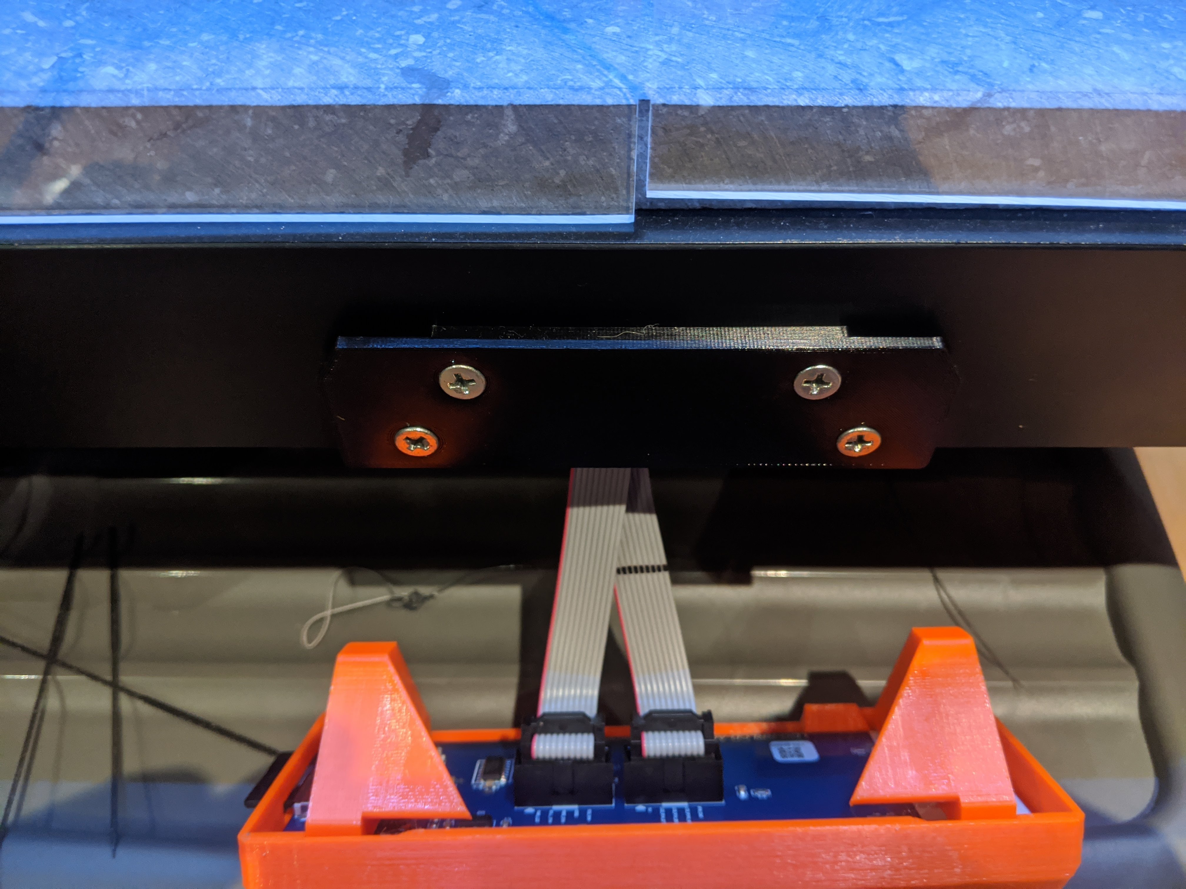Prusa LCD-Screen hanger (quick mount/unmount) by GurtKnev | Download ...