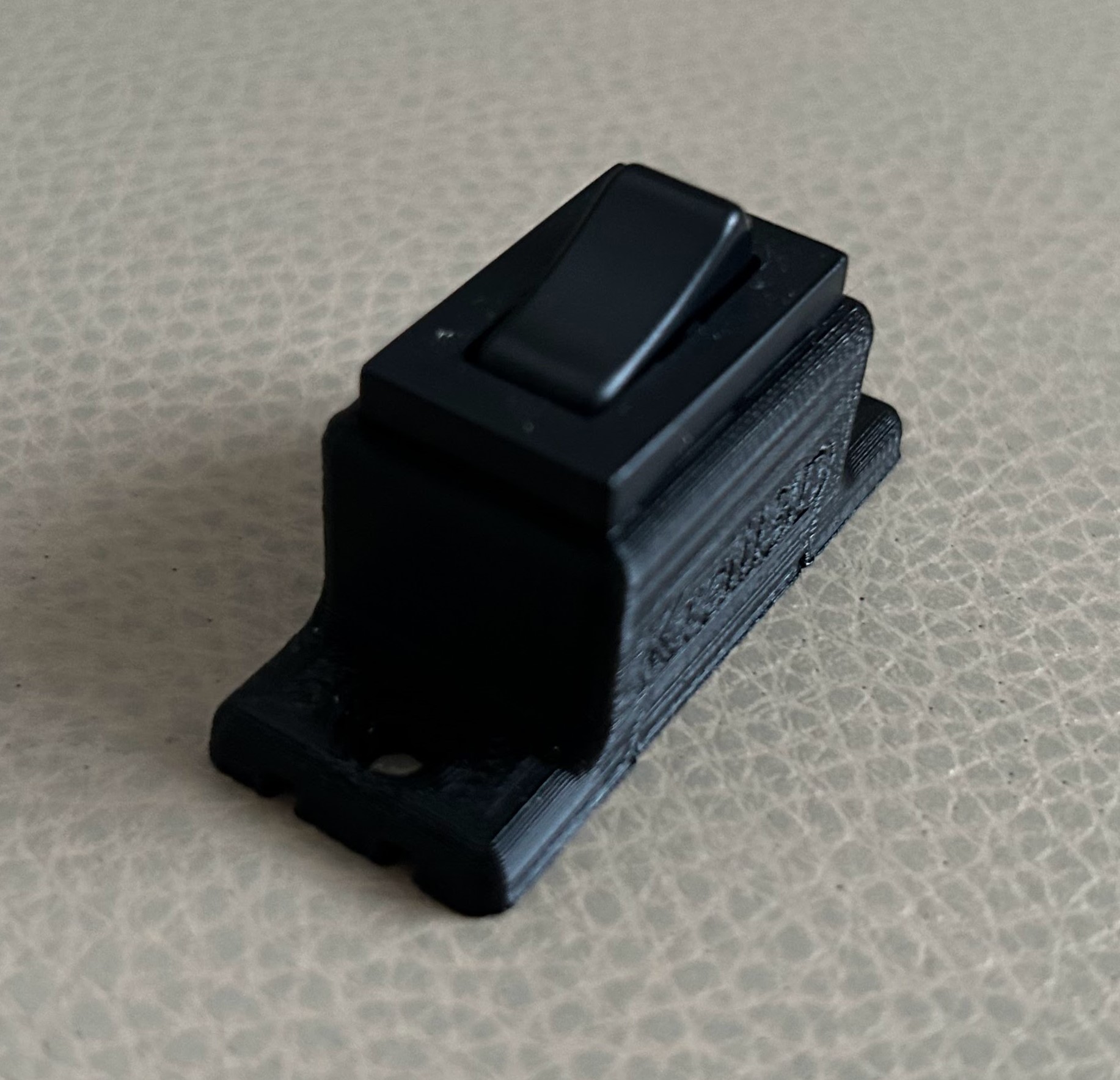 Power Switch Holder / Mount with cable slots for 2020 profiles by ...