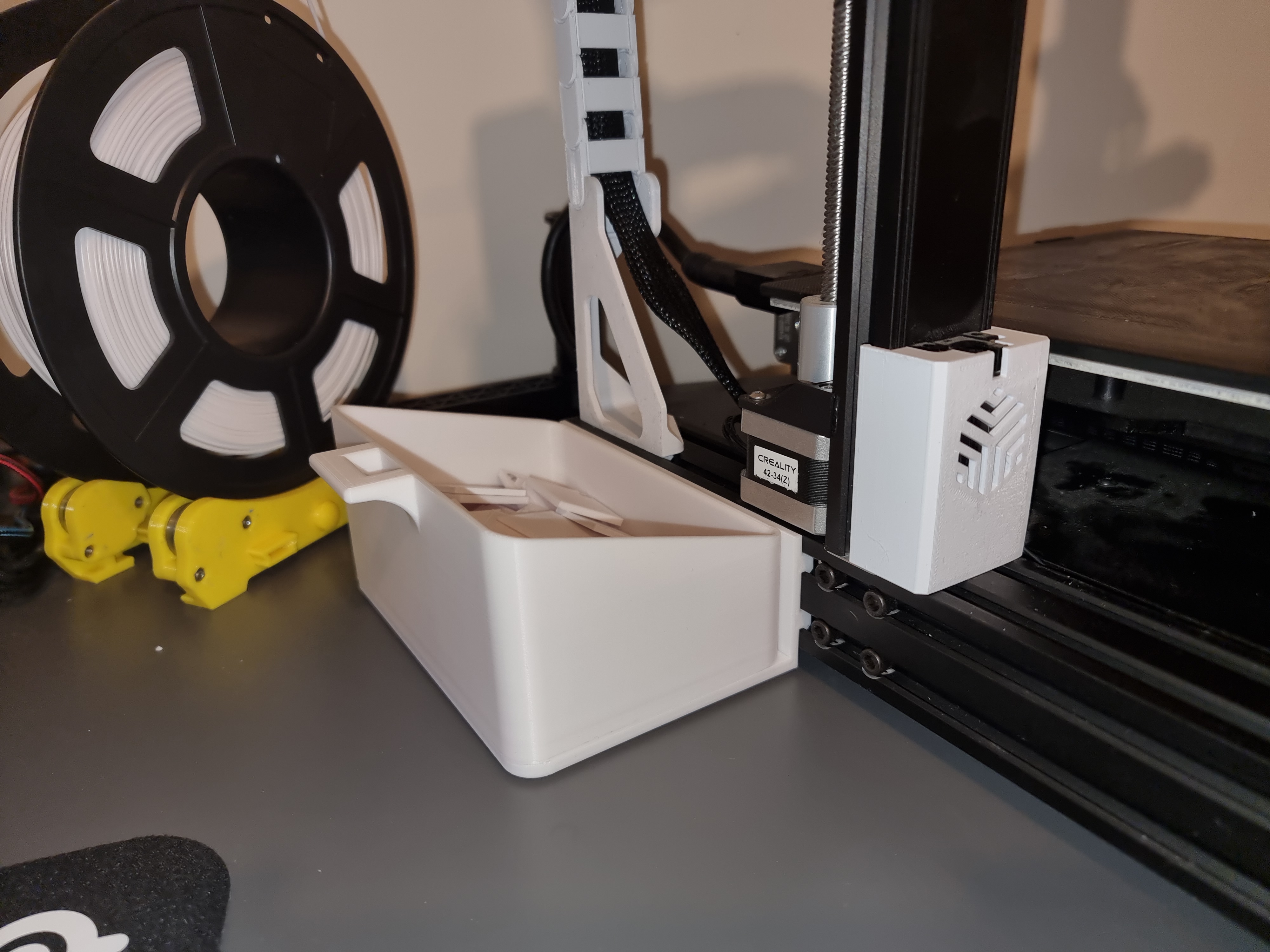 Magnetic removeable scrap/filament/failed prints bin CR6SE by Joe ...