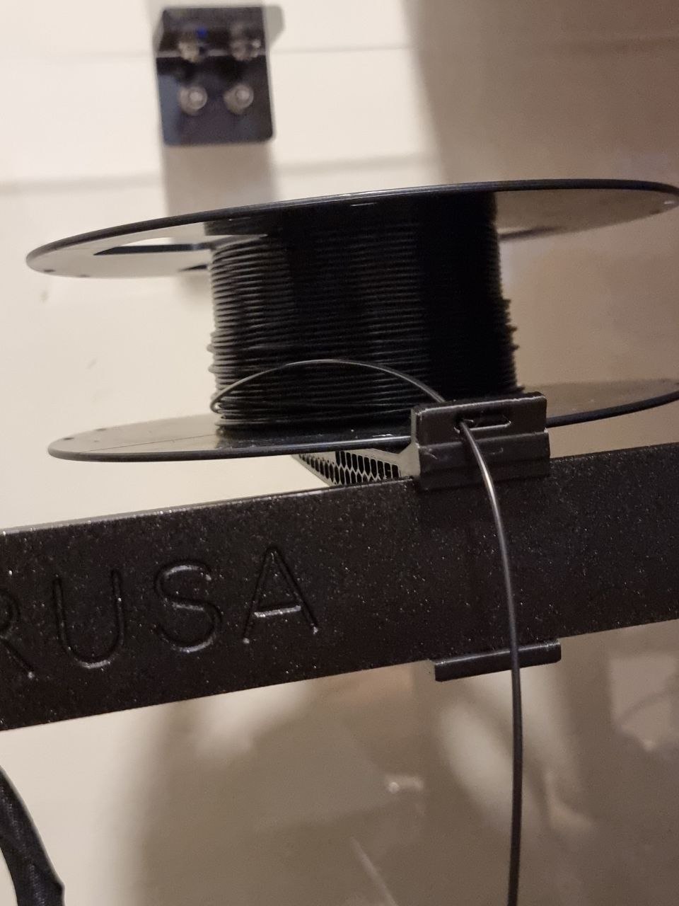 Horizontal Low Profile Spool Holder w/ Filament Guide by Bobby ...