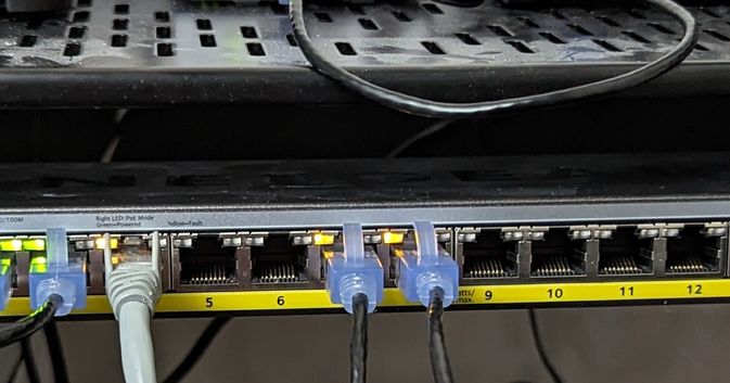 Netgear GS116 Switch Rack Mount Ears / Wings by Brent | Download free ...