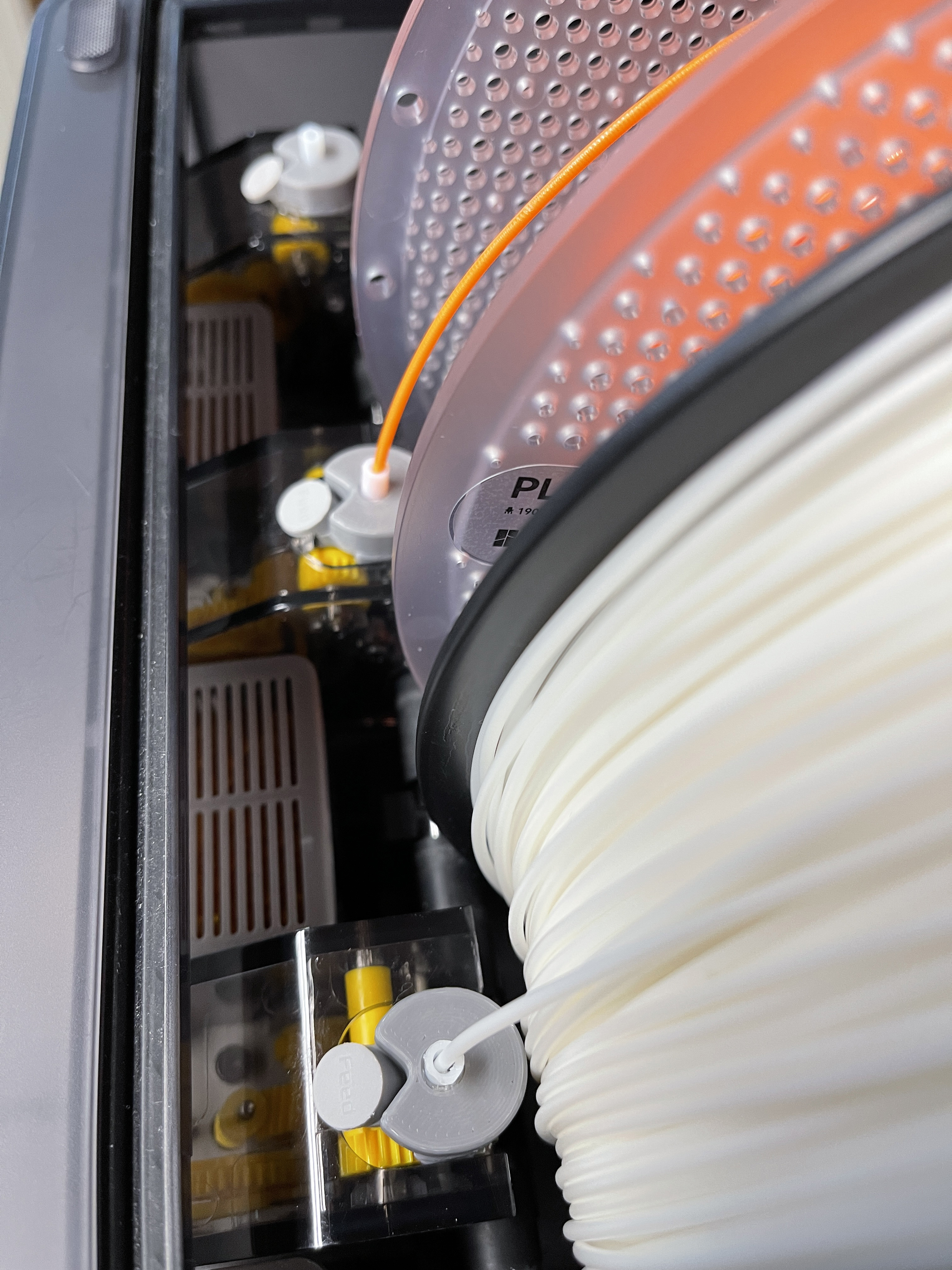 Filament guide for AMS Bambu Lab X1 von Georg | Kostenloses STL-Modell ...