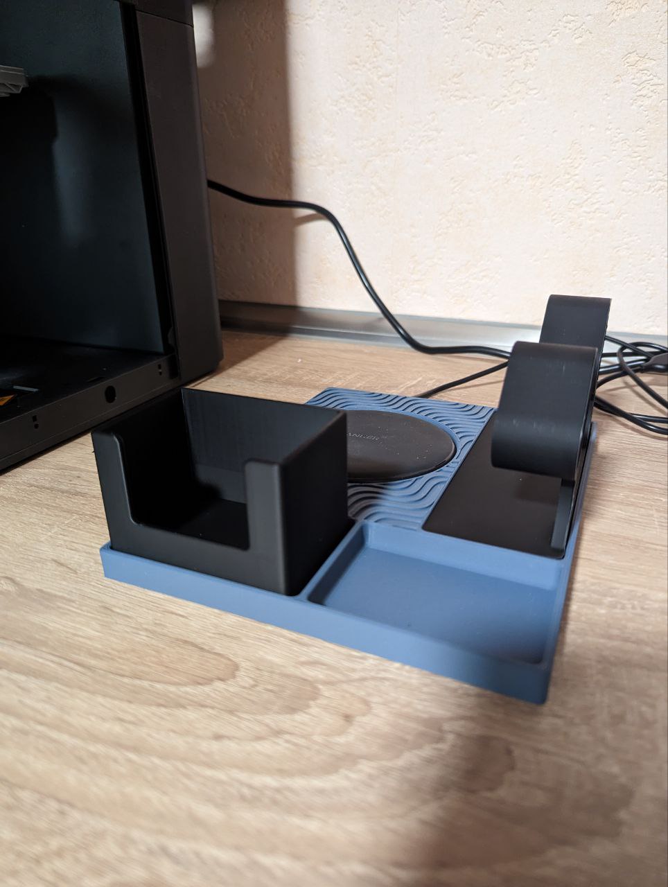 Daily modular Tray with Qi charger option by vier2acht | Download free ...