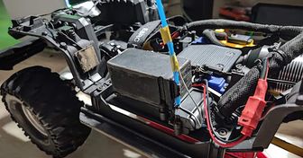 Deep receiver box cover with antenna for Traxxas TRX-4 by IQBAL SARIF ...