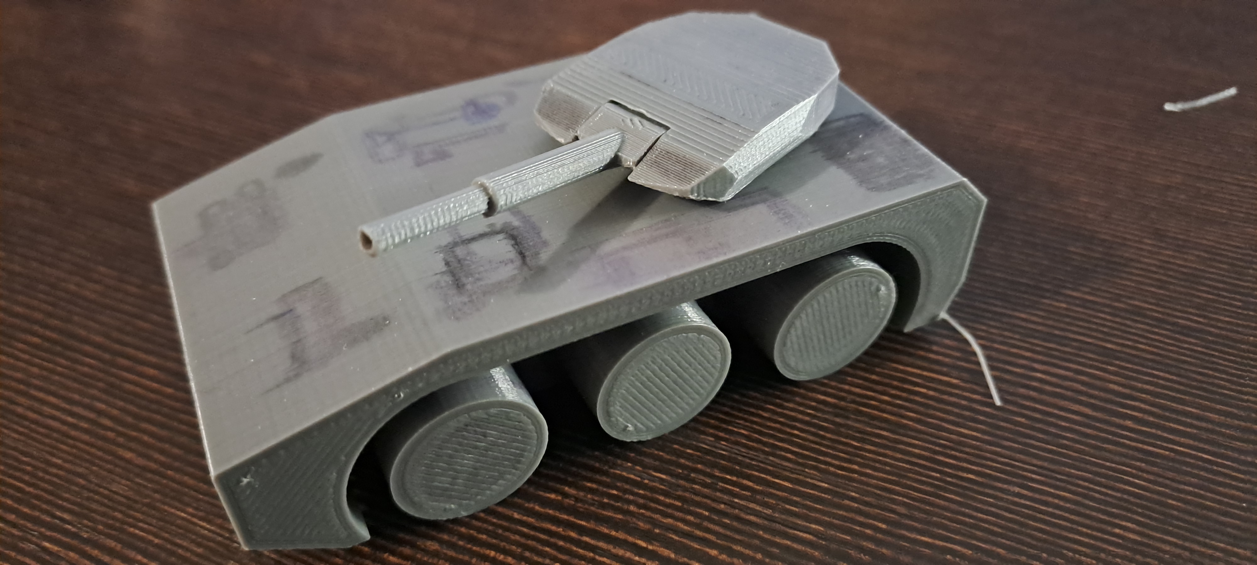 Low poly mini tank on wheels by Stanisław Kąc | Download free STL model ...