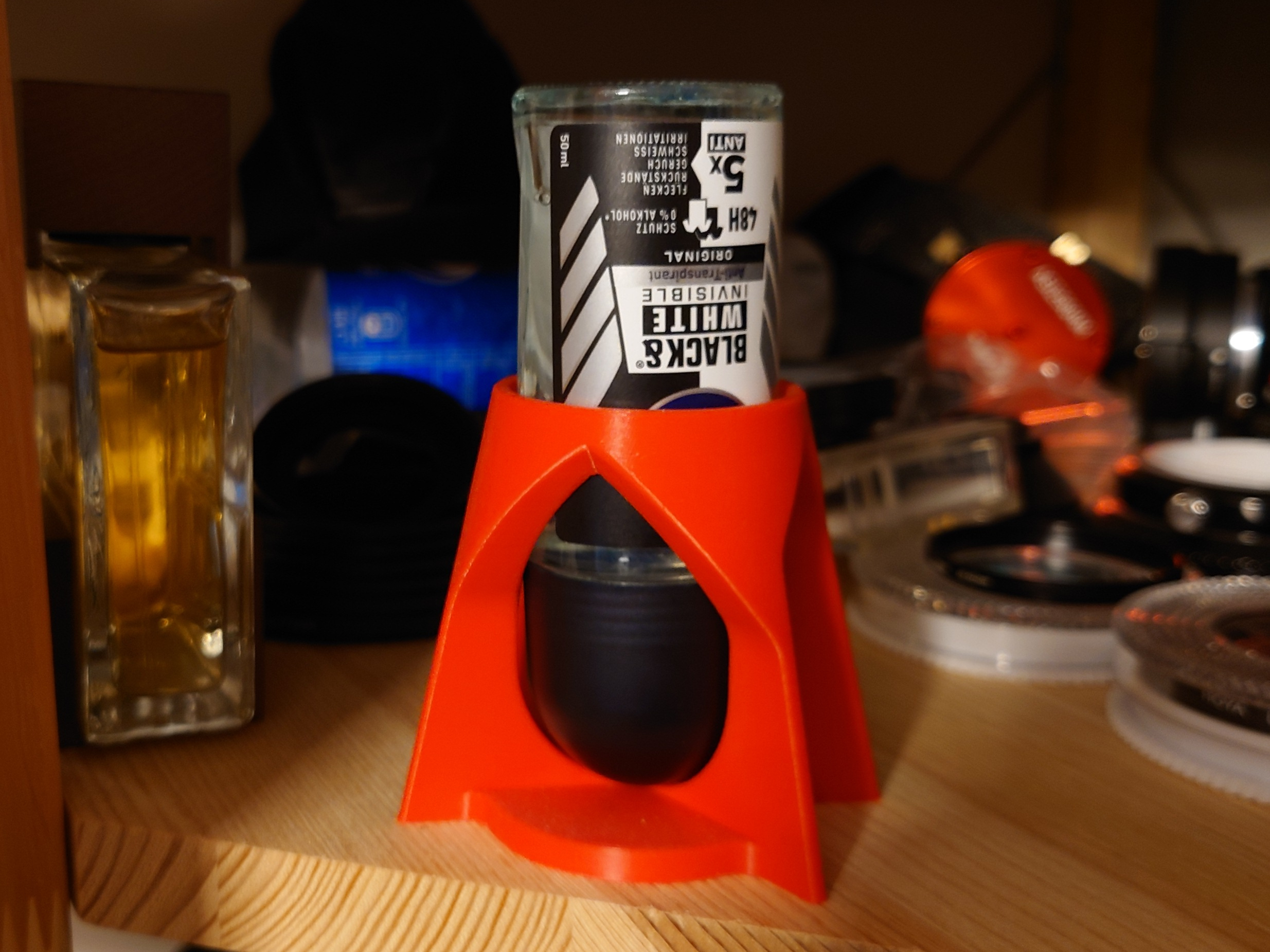 Deodorant Holder / Stand by BarsMonster | Download free STL model ...