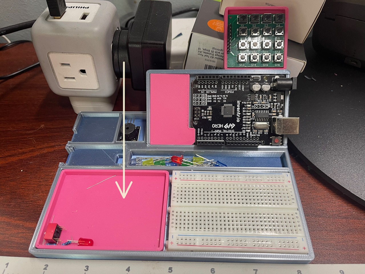 Fill In Tray Arduino Holder by Joe W. | Download free STL model | Printables.com