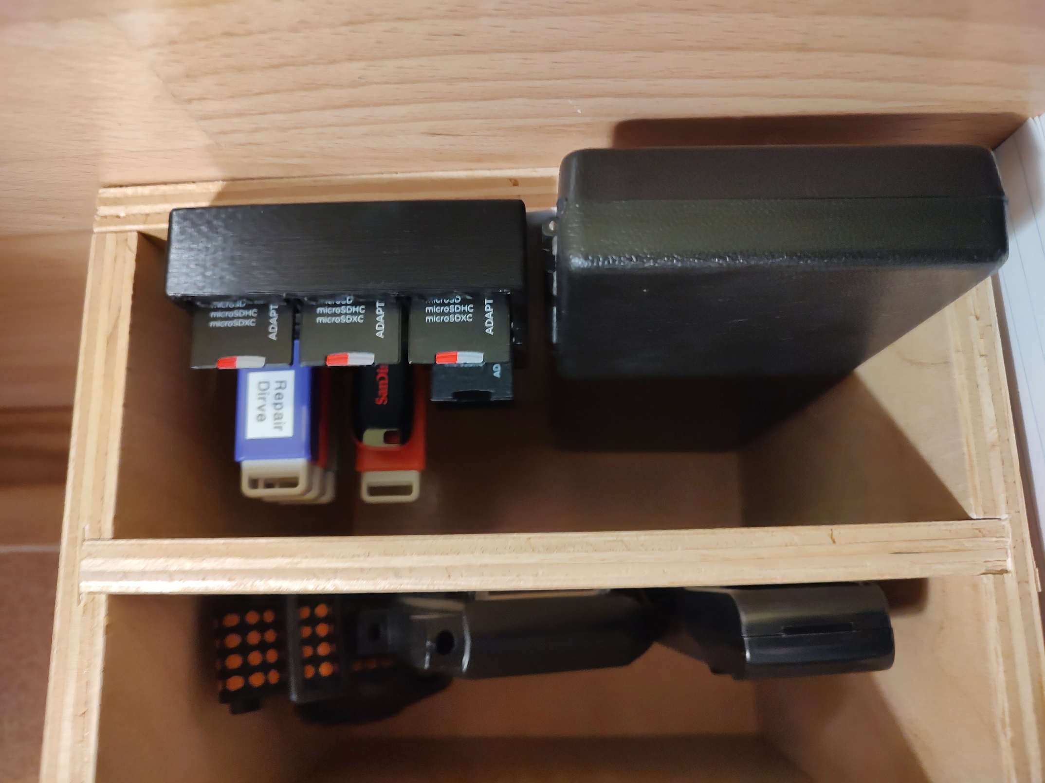Parametric USB SD microSD card organizer holder by mbrami on ...