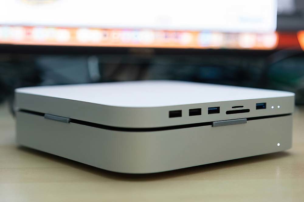 Mac Mini (2020 M1) Dock Docker by Elanaut | Download free STL model ...