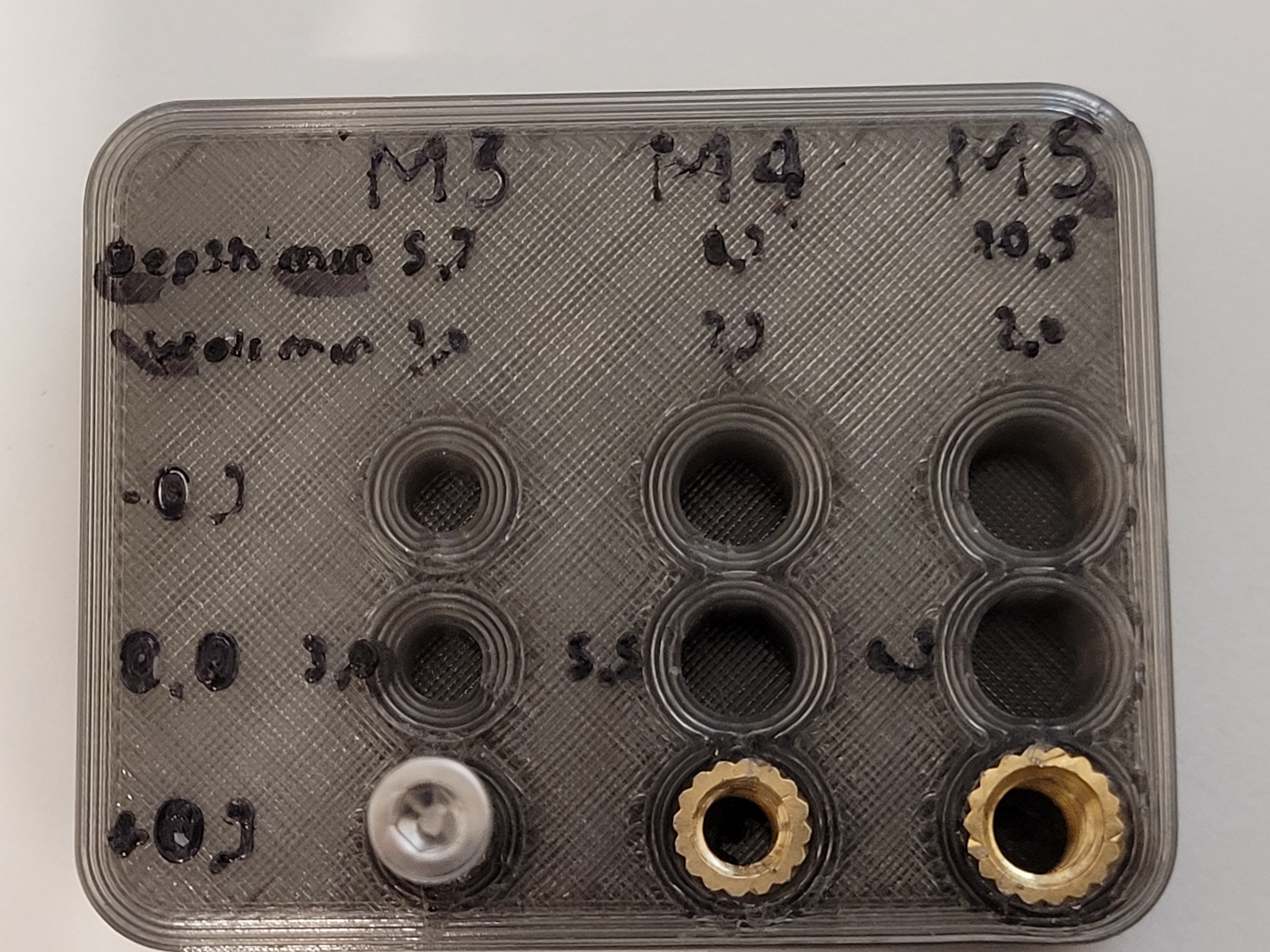 Heatset insert - Test by MD3D | Download free STL model | Printables.com