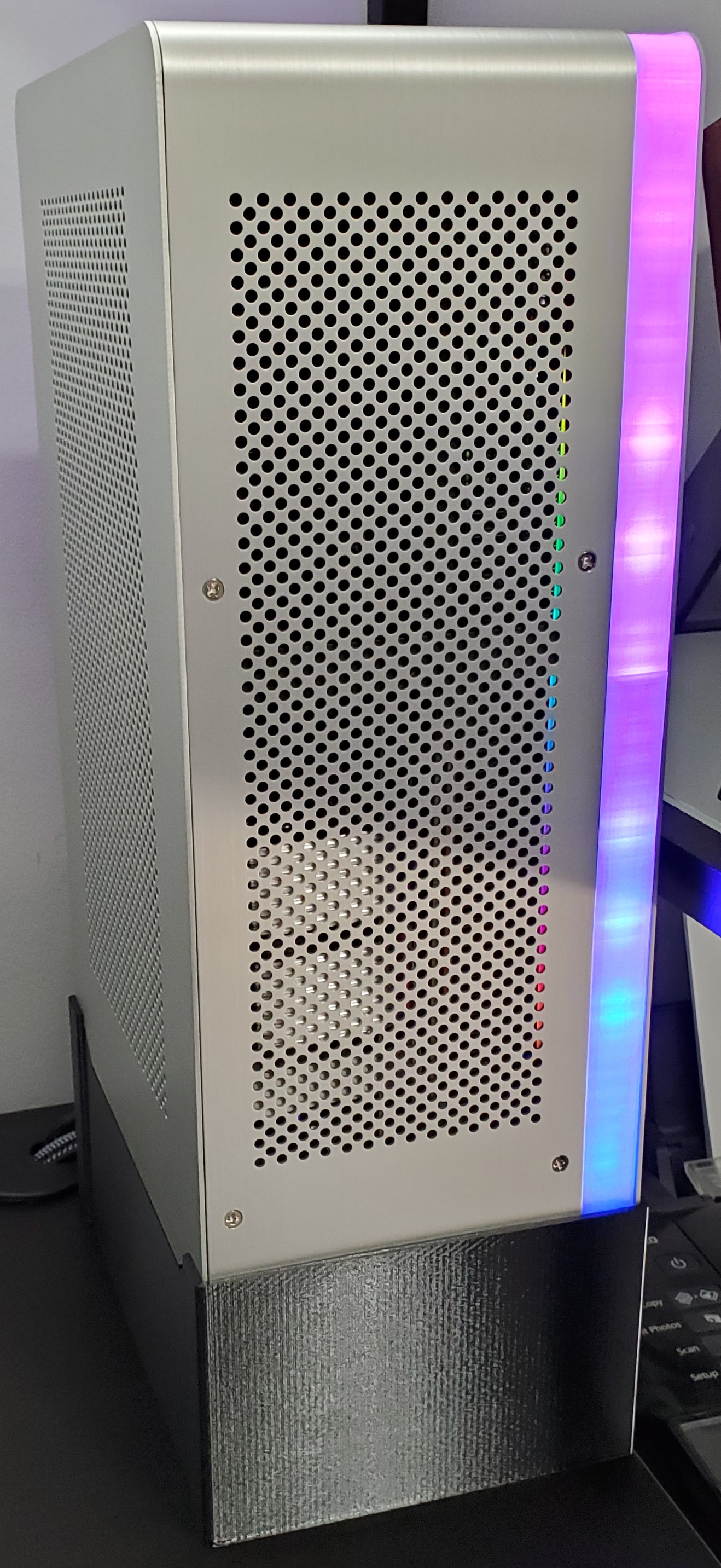 DAN A4-SFX Vertical Stand for 17mm GPU Panel Spacer por Greymanx ...