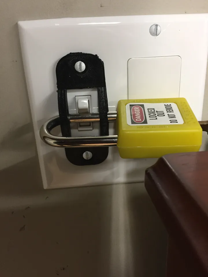 Toggle Switch Lockout by Paglia Industries | Download free STL model ...