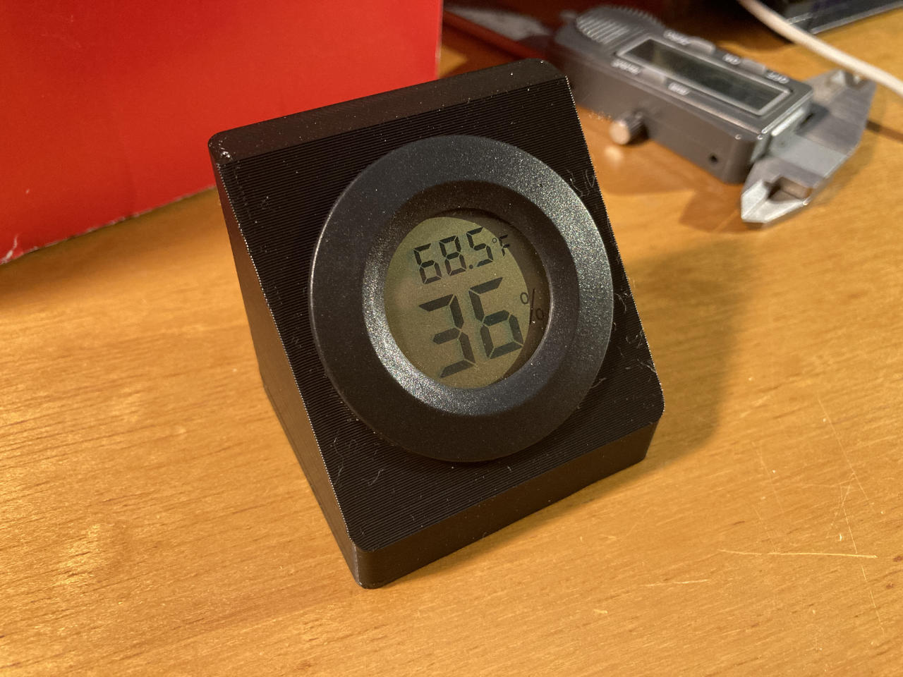 Hygrometer Desktop Stand by Pete Prodoehl | Download free STL model ...