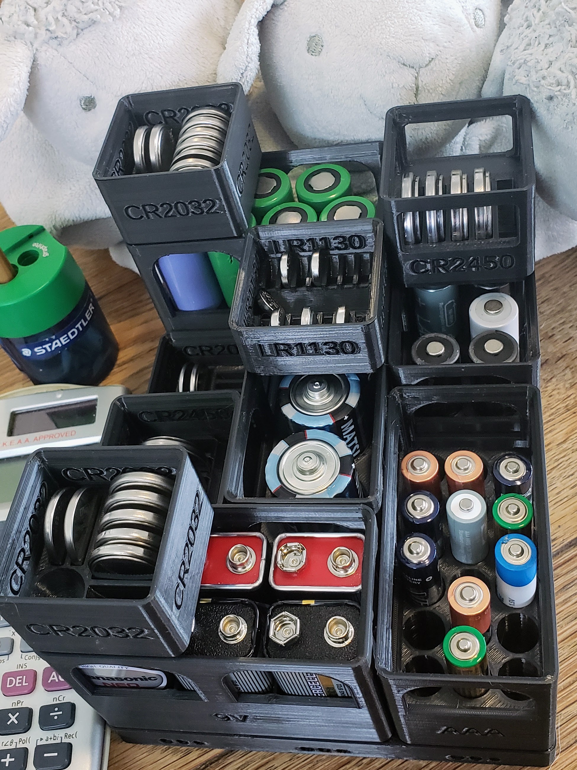 Definitive Collection of 30+ Different Battery-Type Labeled Gridfinity Stackable Holders von ...