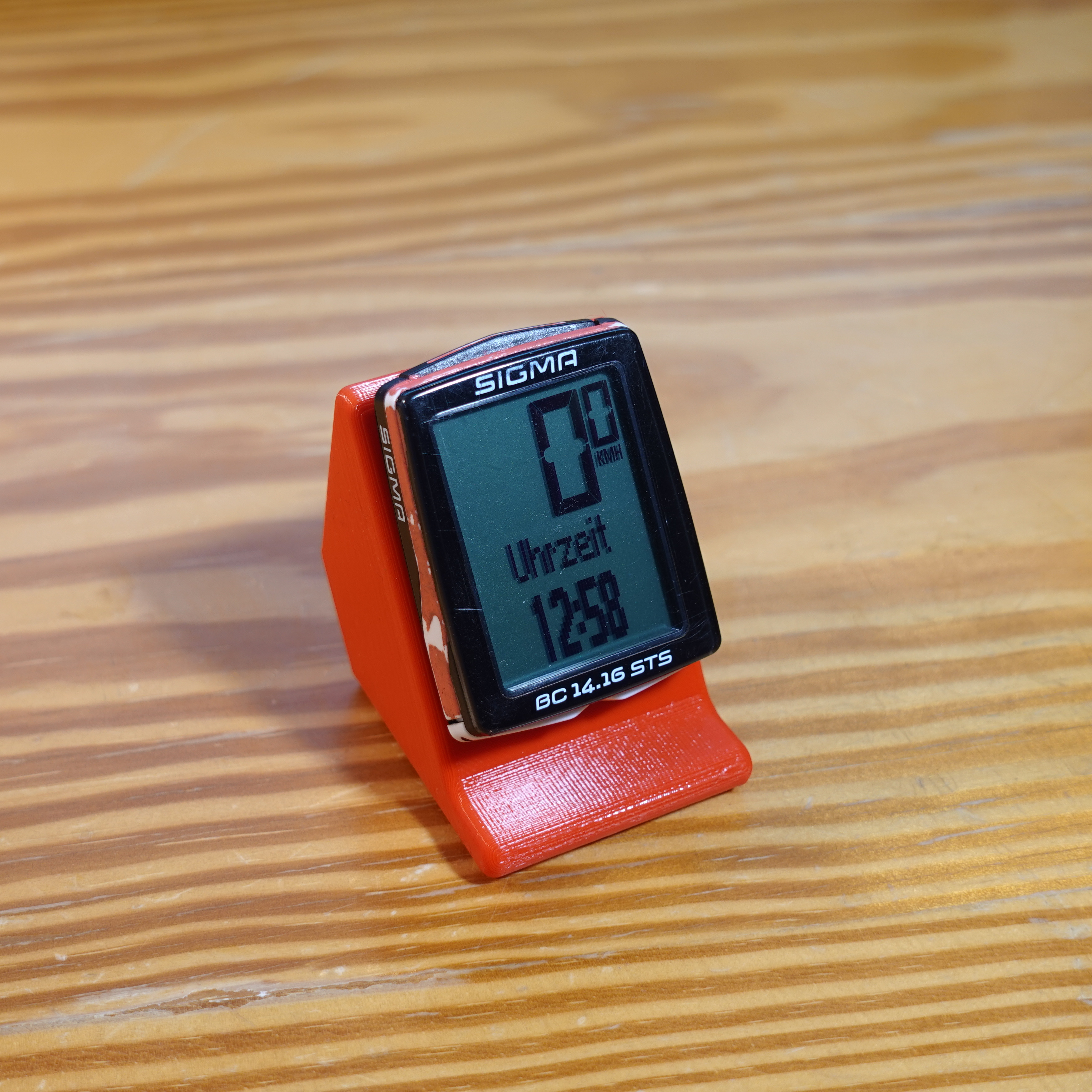 Desk stand for Sigma speedometer (FreeCAD) by NUeB | Download free STL ...
