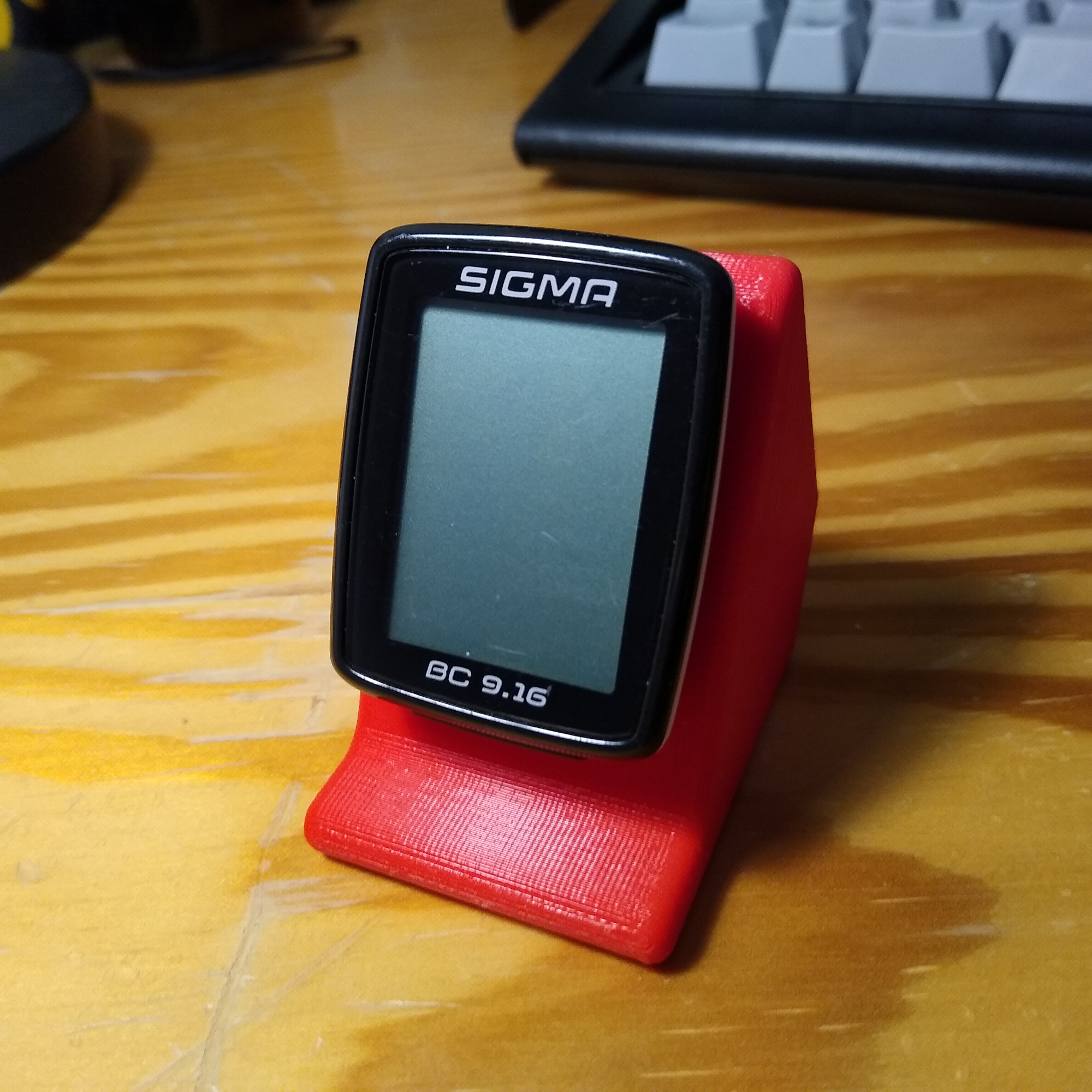Desk stand for Sigma speedometer (FreeCAD) by NUeB | Download free STL ...