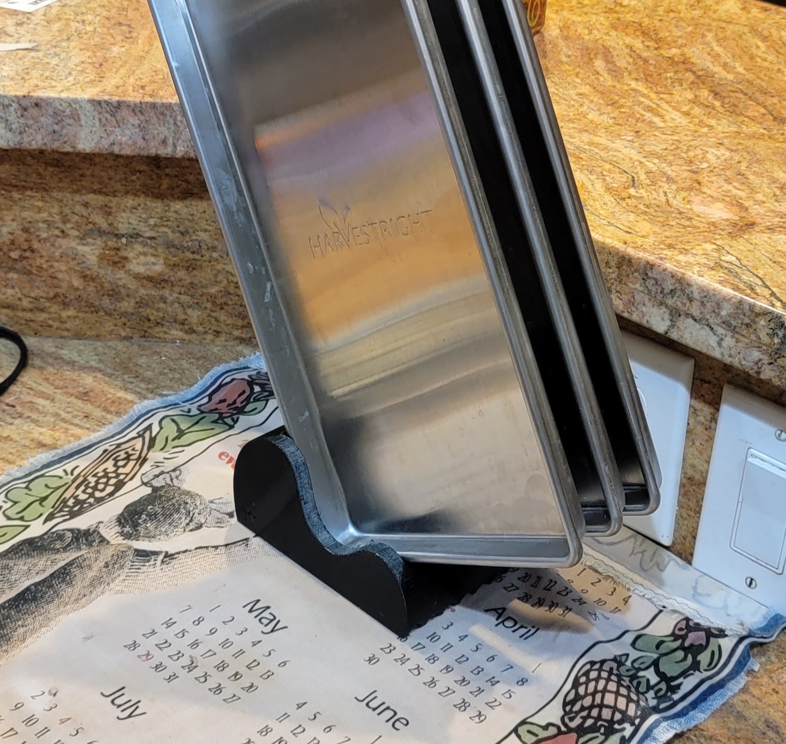 HarvestRight Small Tray Drying Rack by TickTock | Download free STL ...