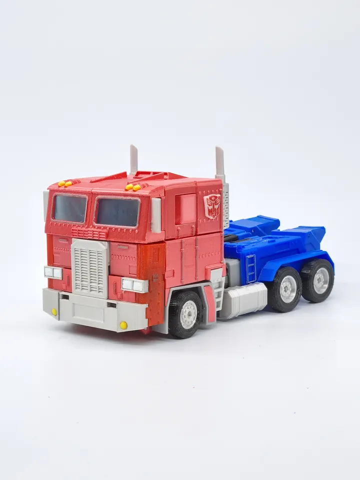 MP10 Masterpiece Optimus (Articulated, Color Separated, Transformable) by plasticbruv | Download ...