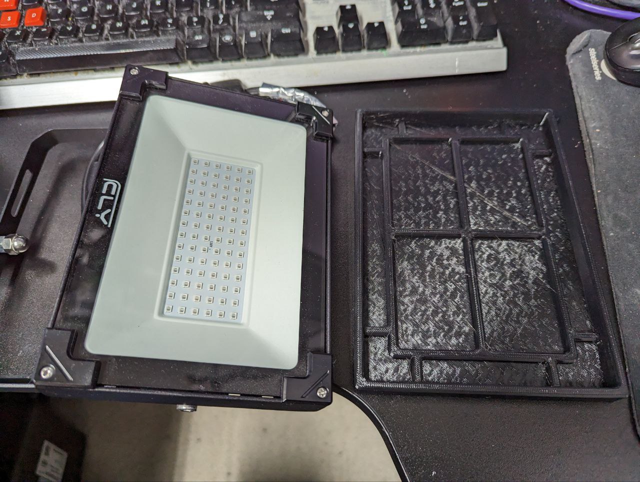 60W UV LED Light Cover (TPU) by aonomus | Download free STL model ...